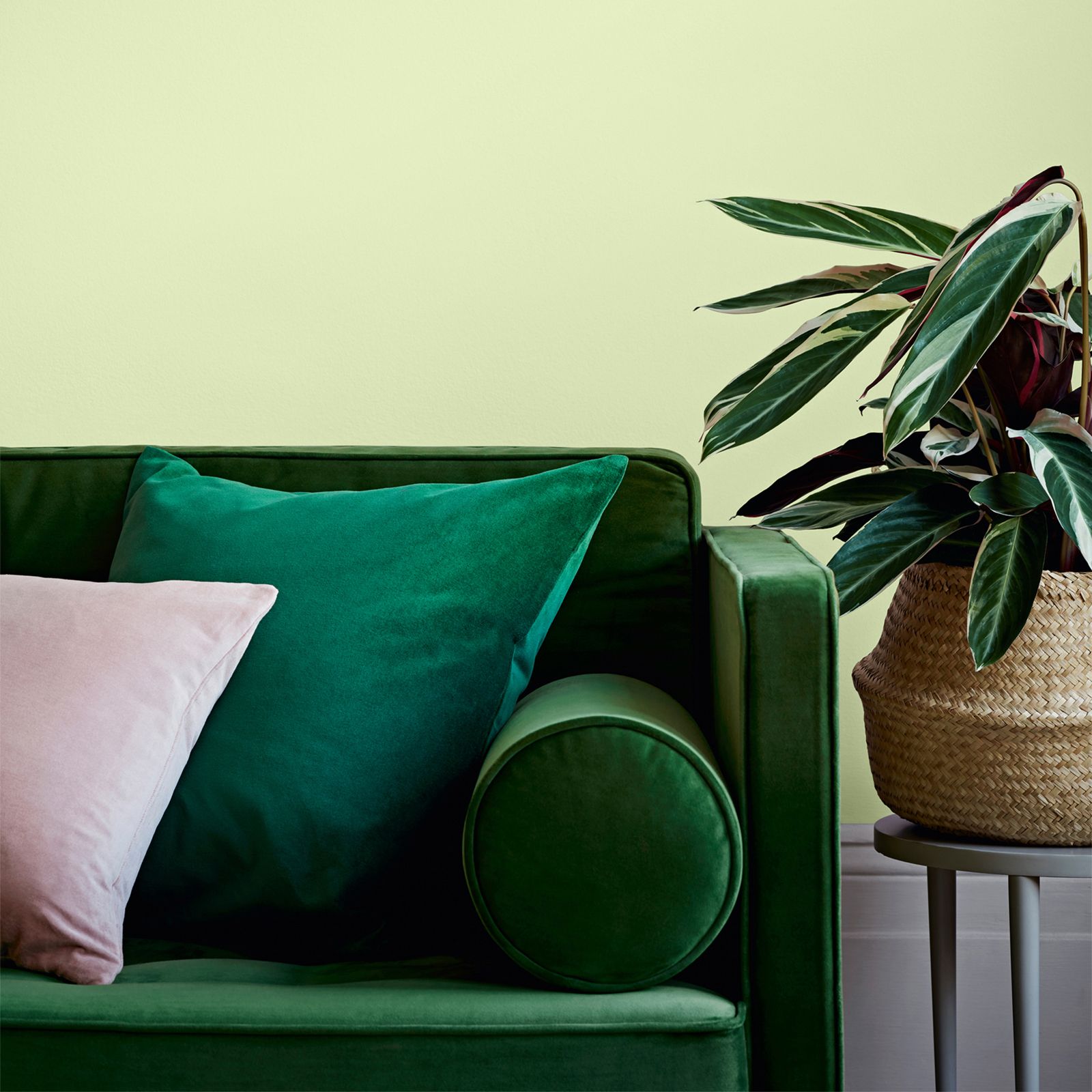 Crown Breatheasy Soft lime Mid sheen Emulsion paint, 5L