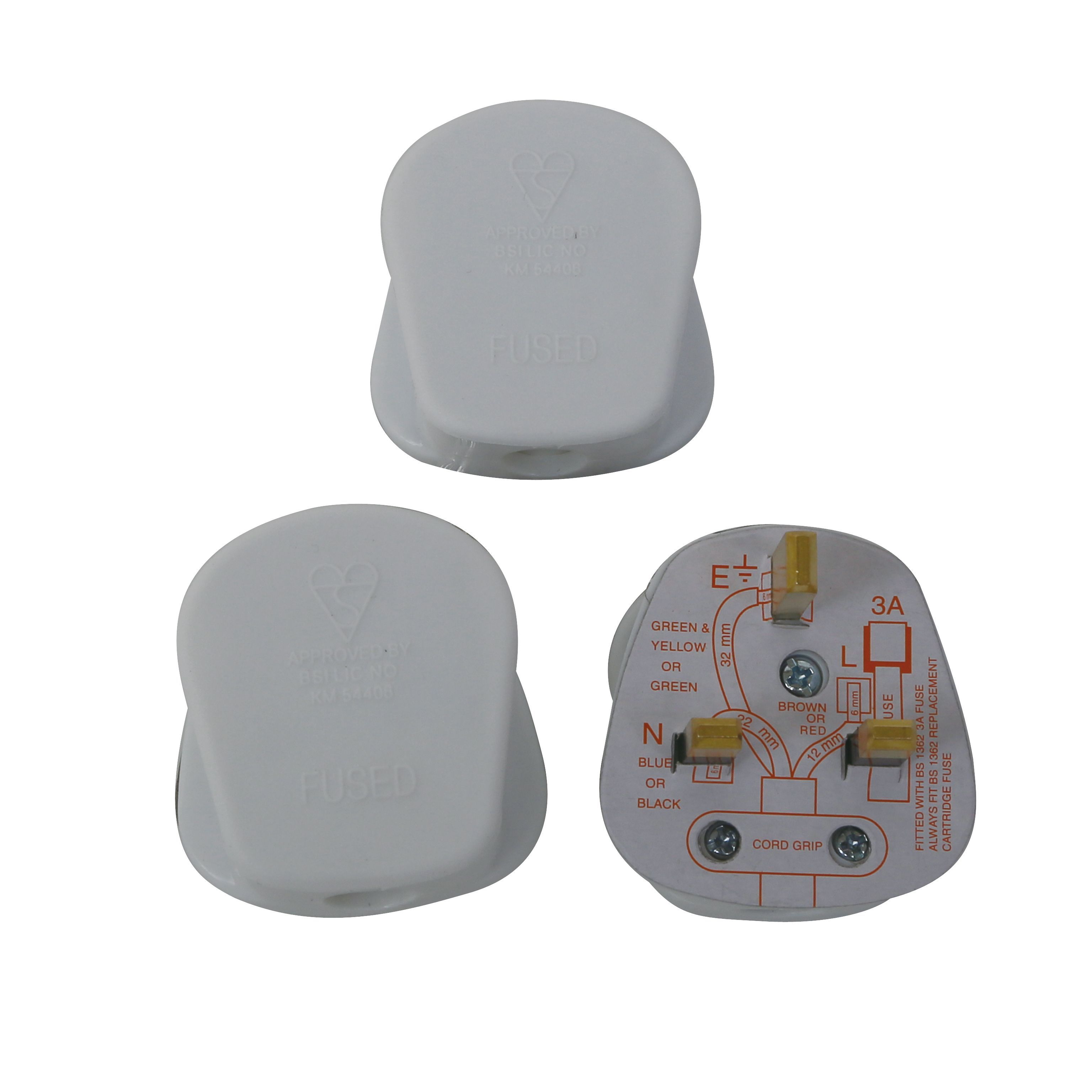 Diall 9518 3A White Plug, Pack of 3 | DIY at B&Q