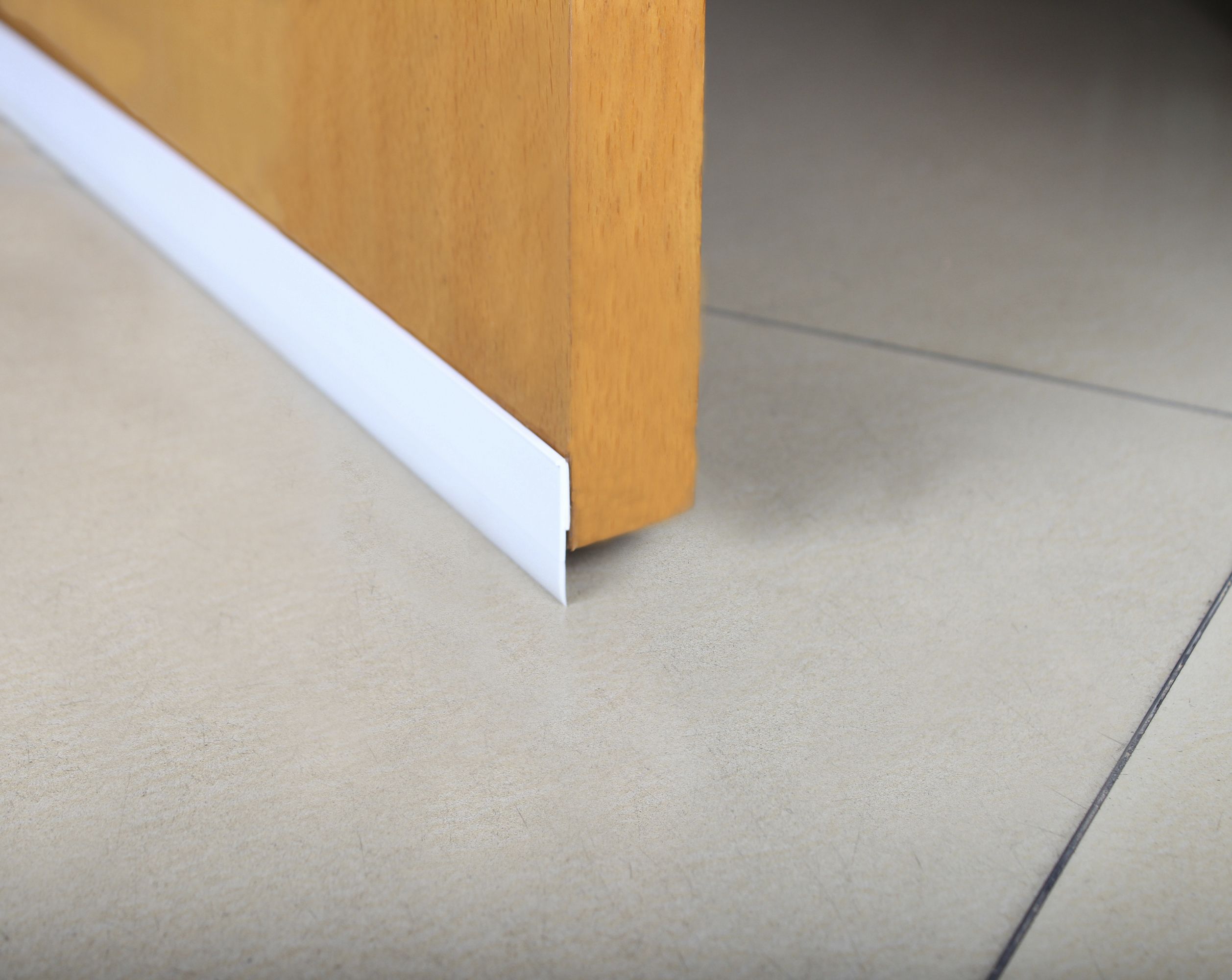 Diall White PVC & rubber Self-adhesive Draught excluder, (L)1m