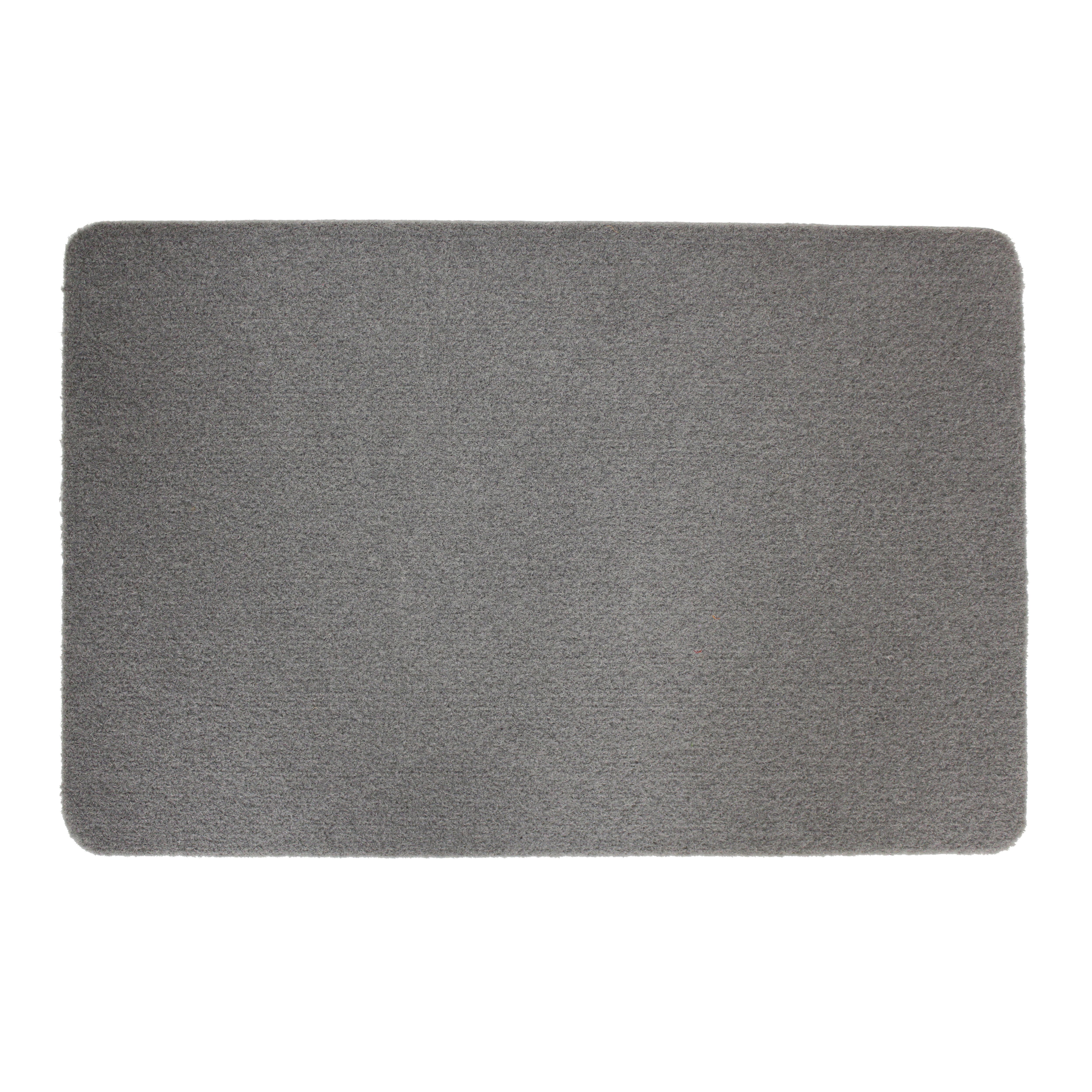 Doha Grey Plain Heavy duty Scraper mat, 75cm x 45cm | DIY at B&Q