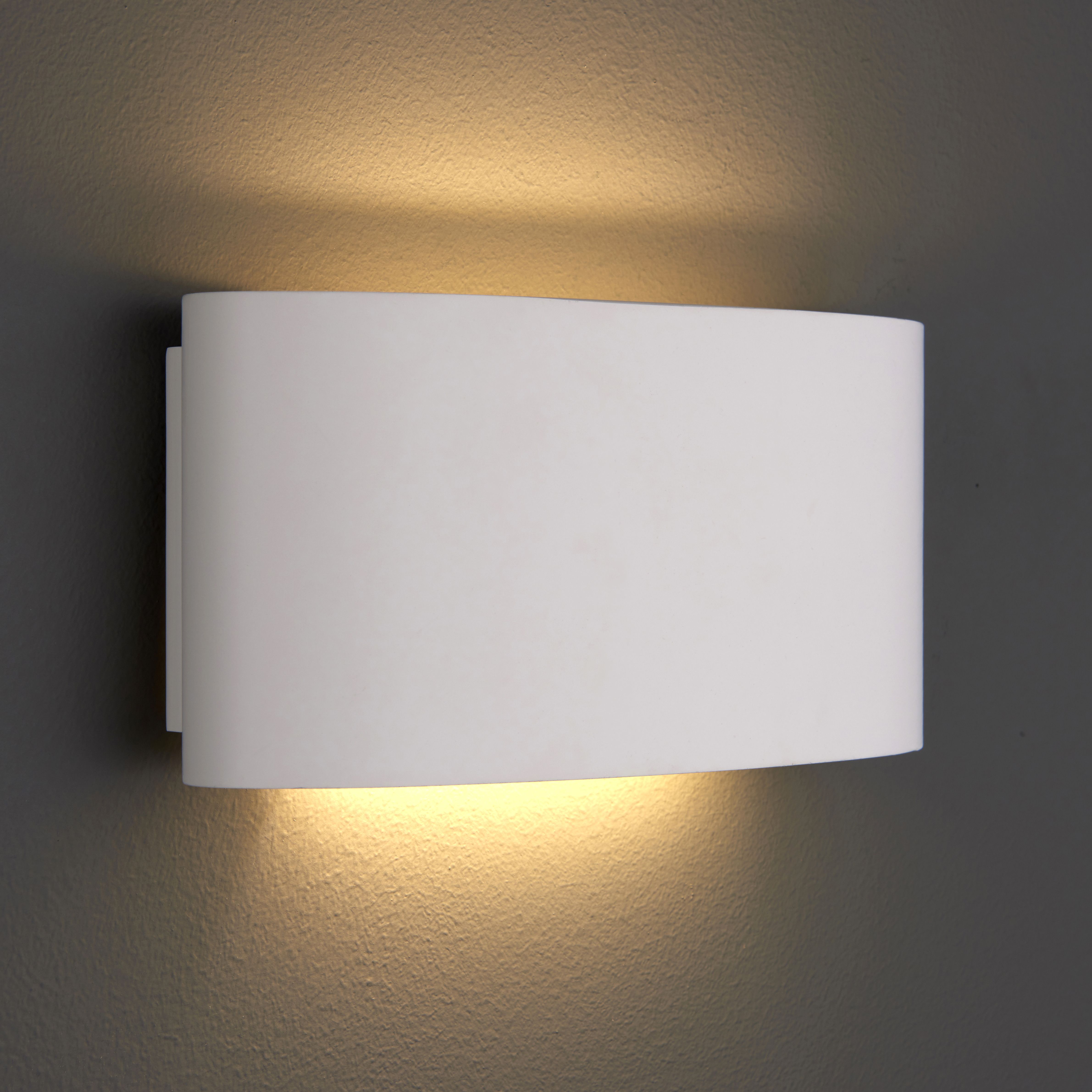 Duke White Wall light | DIY at B&Q