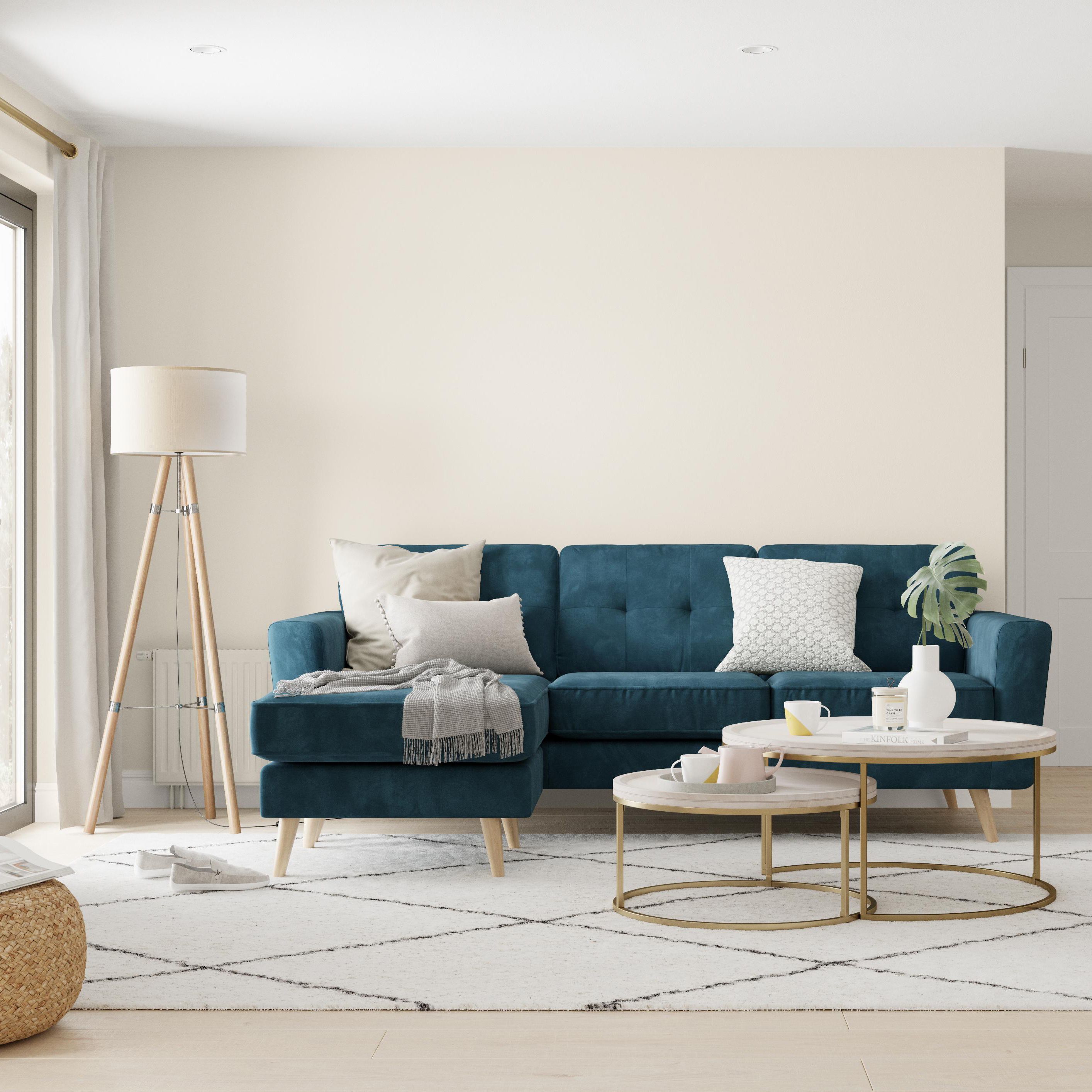 Dulux Walls & ceilings Natural calico Silk Emulsion paint, 2.5L