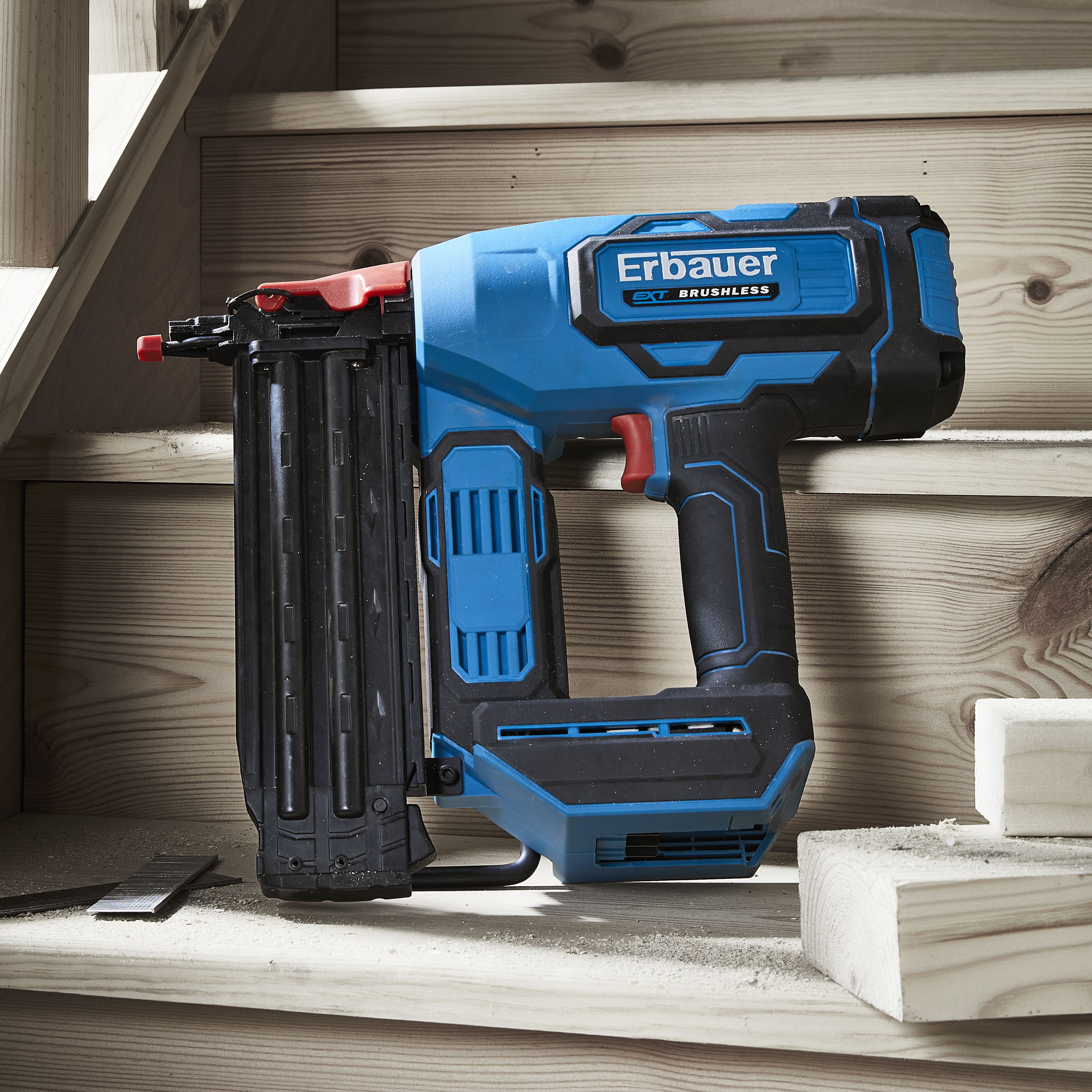 Erbauer 18V EXT Li-ion 55mm Second fix Cordless 18 gauge Nail gun (Bare ...