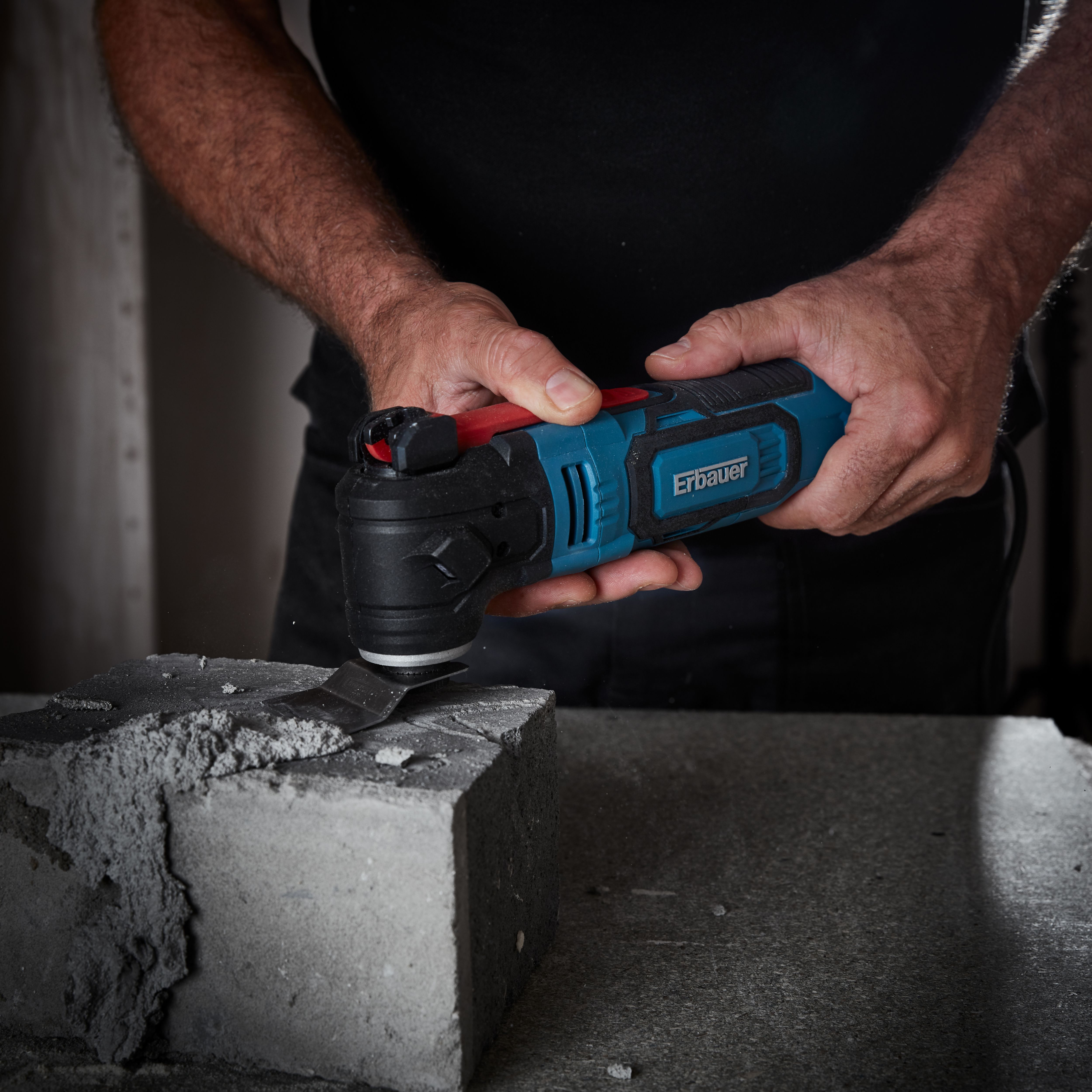 Erbauer 220-240V 300W Corded Multi tool EMT300-QC | DIY at B&Q