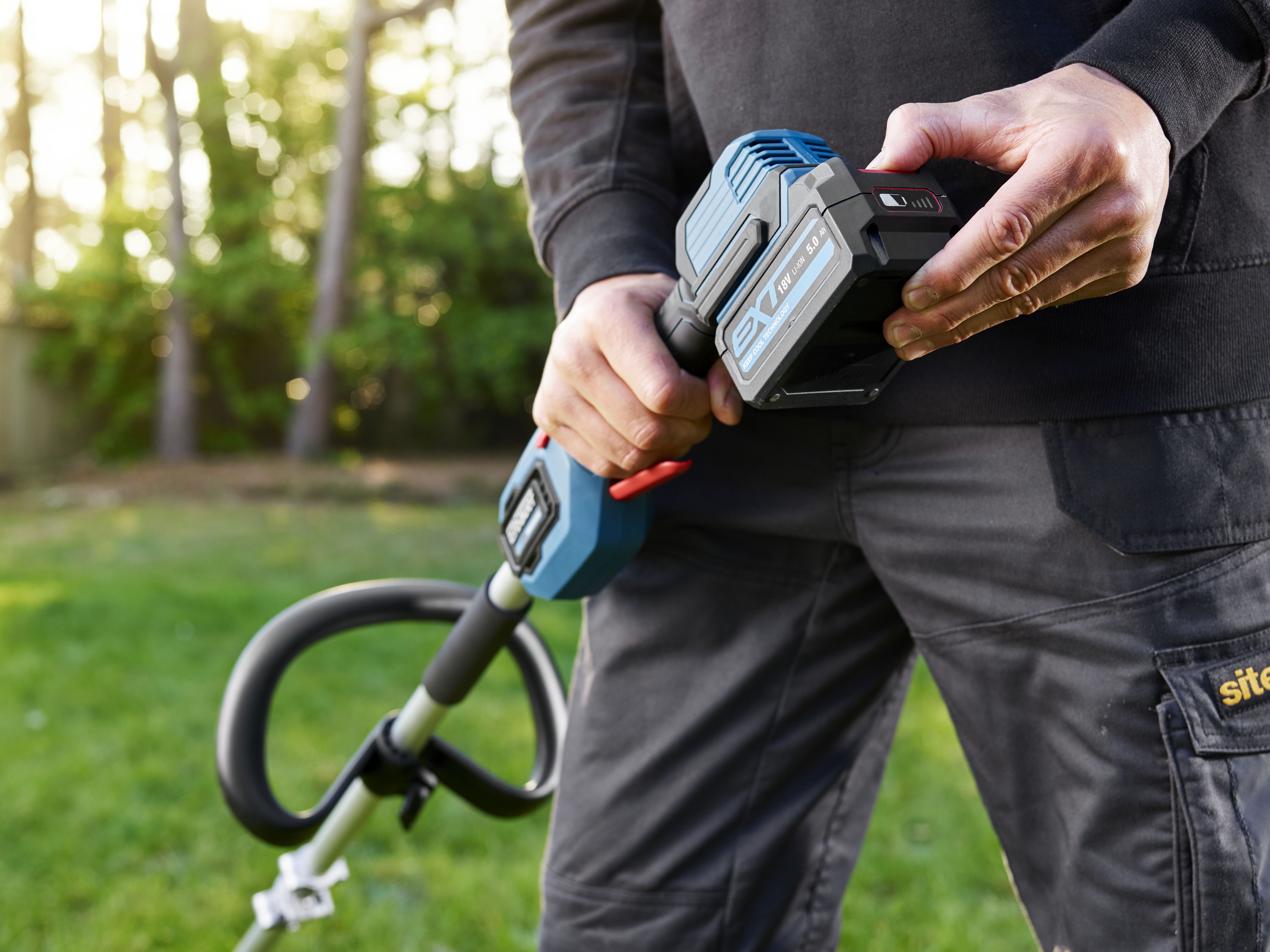ERBAUER 300MM CORDLESS GRASS TRIMMER - EGT18-LI - KIT