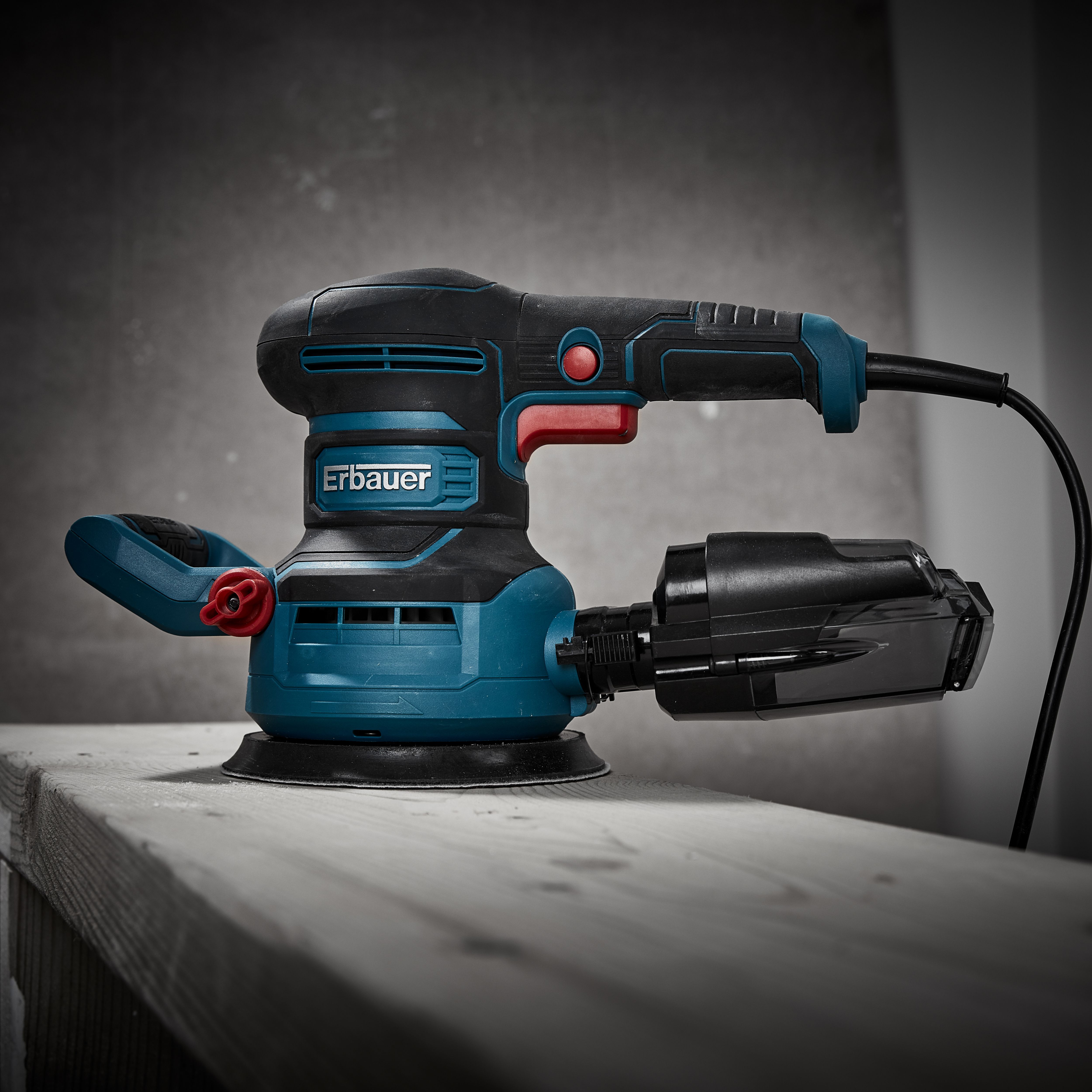 Erbauer 450W 220-240V Corded Random orbit sander ERO450 | DIY at B&Q