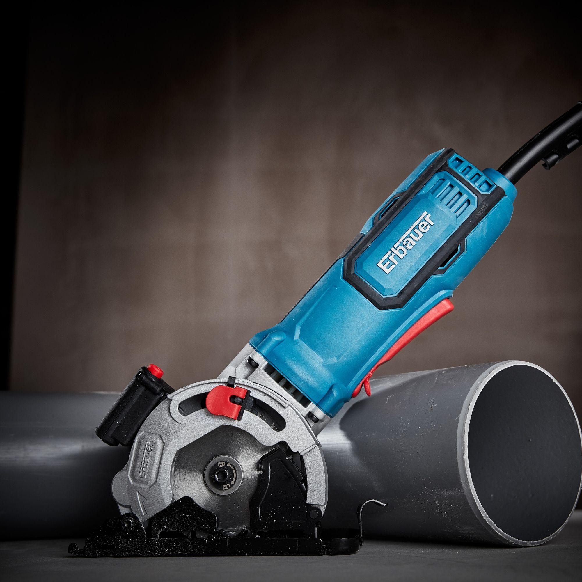 Erbauer 650W 220 240V 85mm Corded Mini saw EMCS650