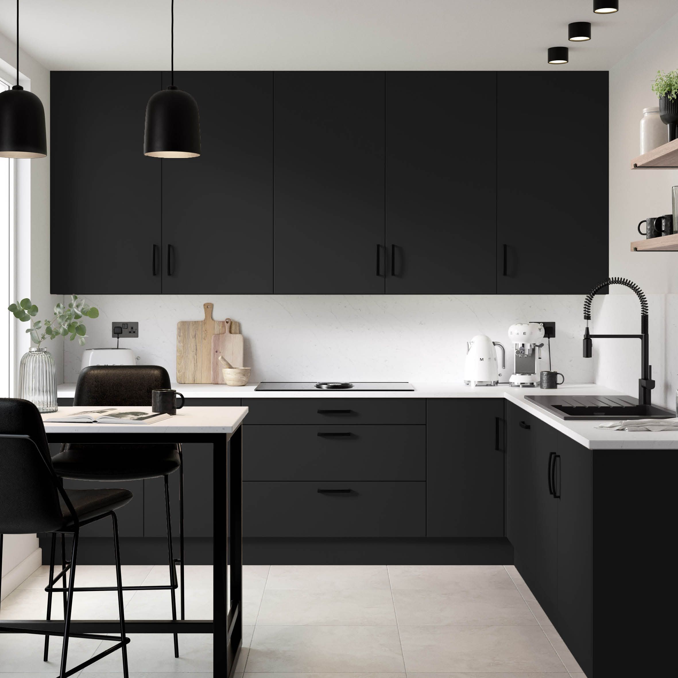 Ethos Matt black Standard Corner post, (W)48mm (L)680mm, Pack of 2