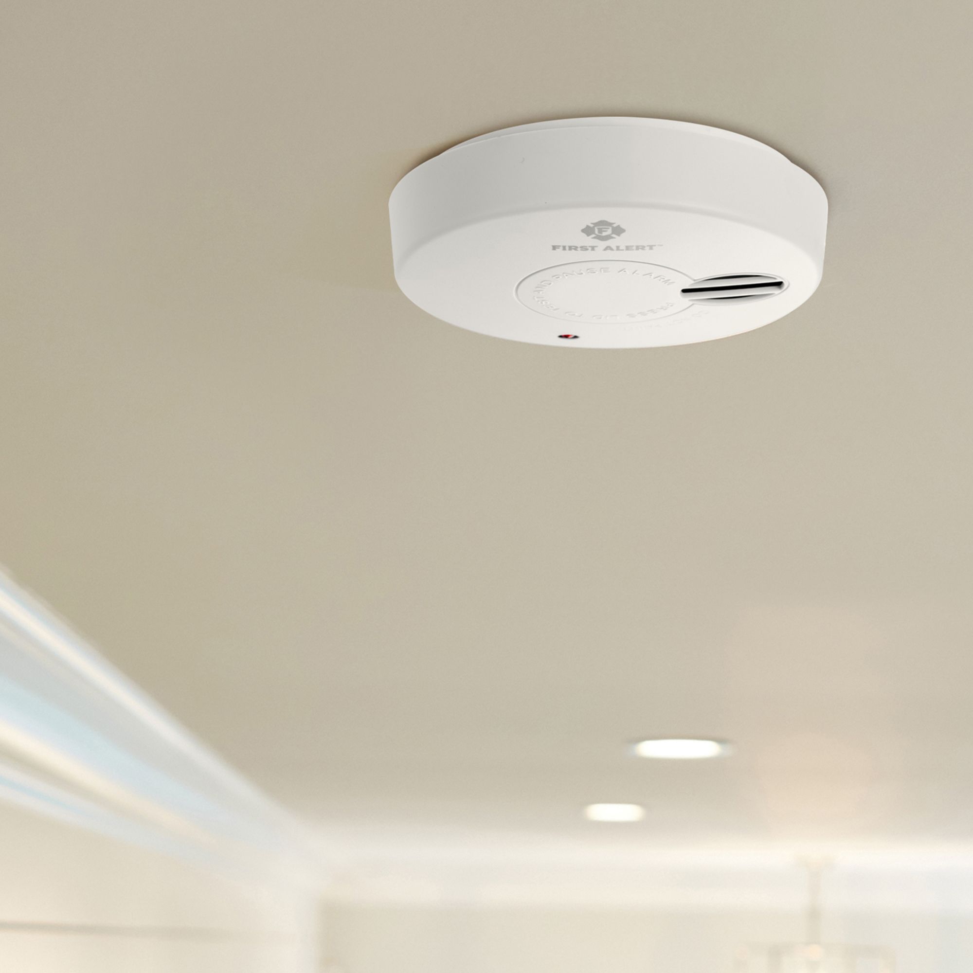 First Alert SA300UKX5 Ionisation Smoke Alarm