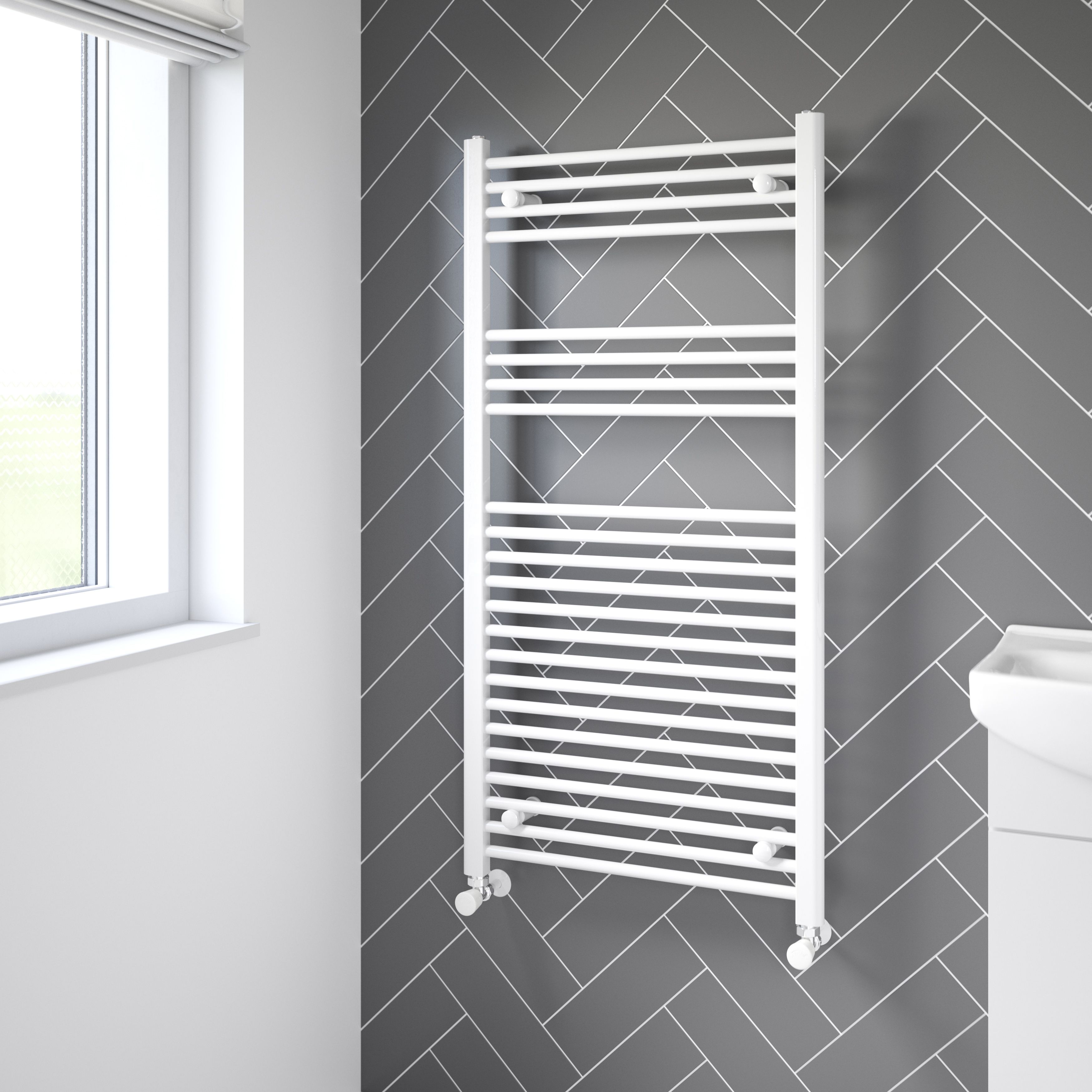 Flomasta Flat White 2101BTU Vertical Towel radiator (W)600mm x (H)1200mm