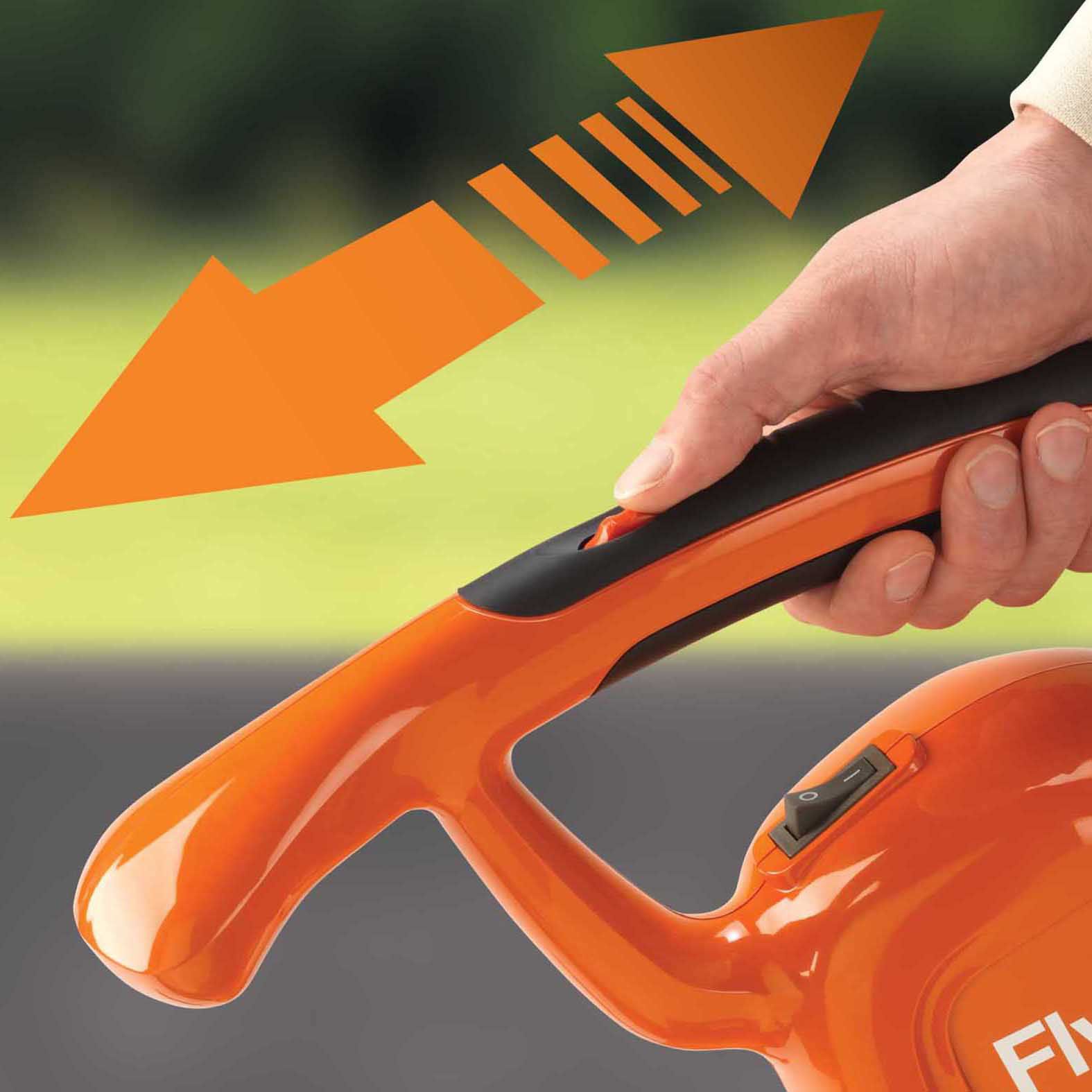Flymo PowerVac 3000 Corded 3000W Garden vacuum | DIY at B&Q