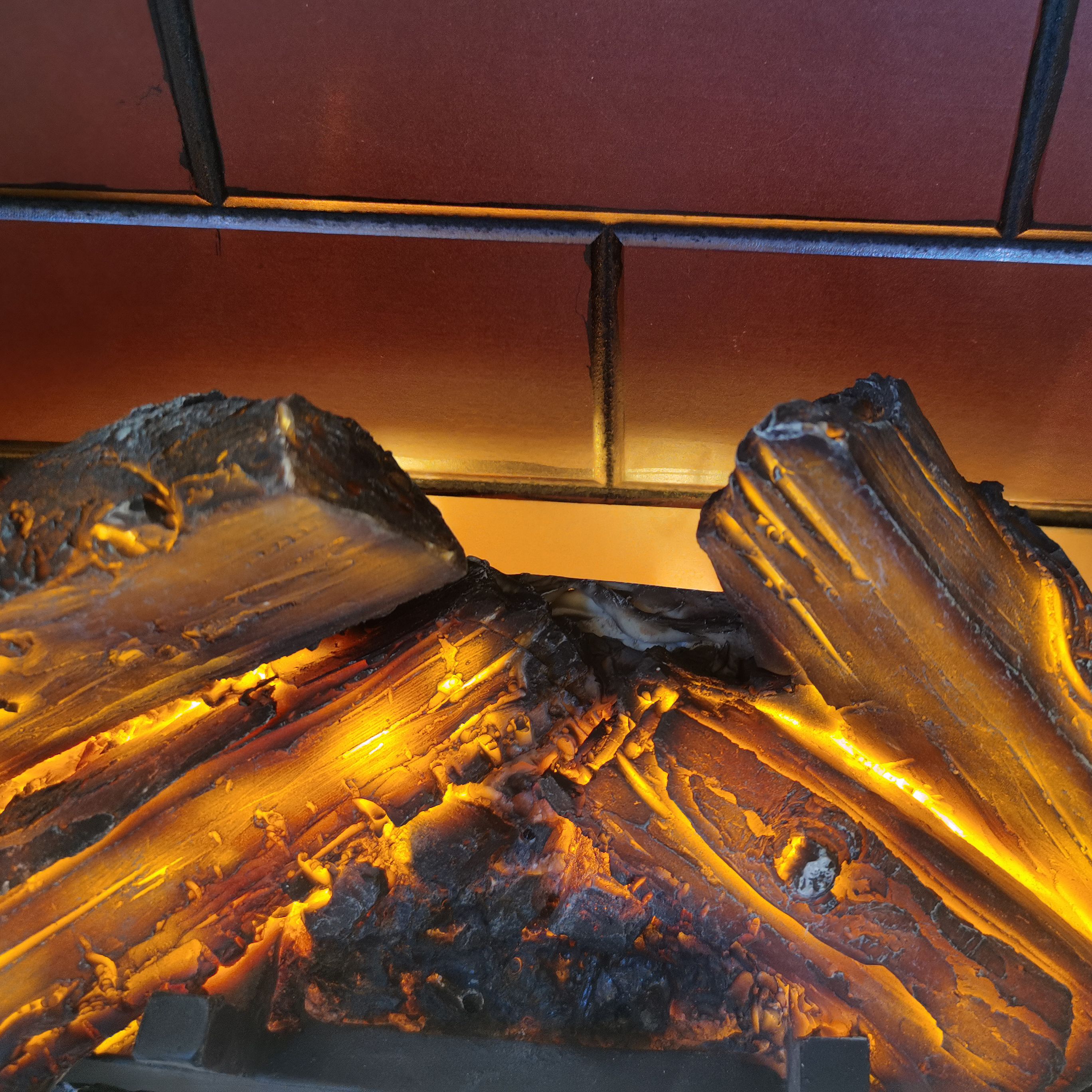 Focal Point Atherstone Brick White MDF Wall-mounted Electric Fire suite