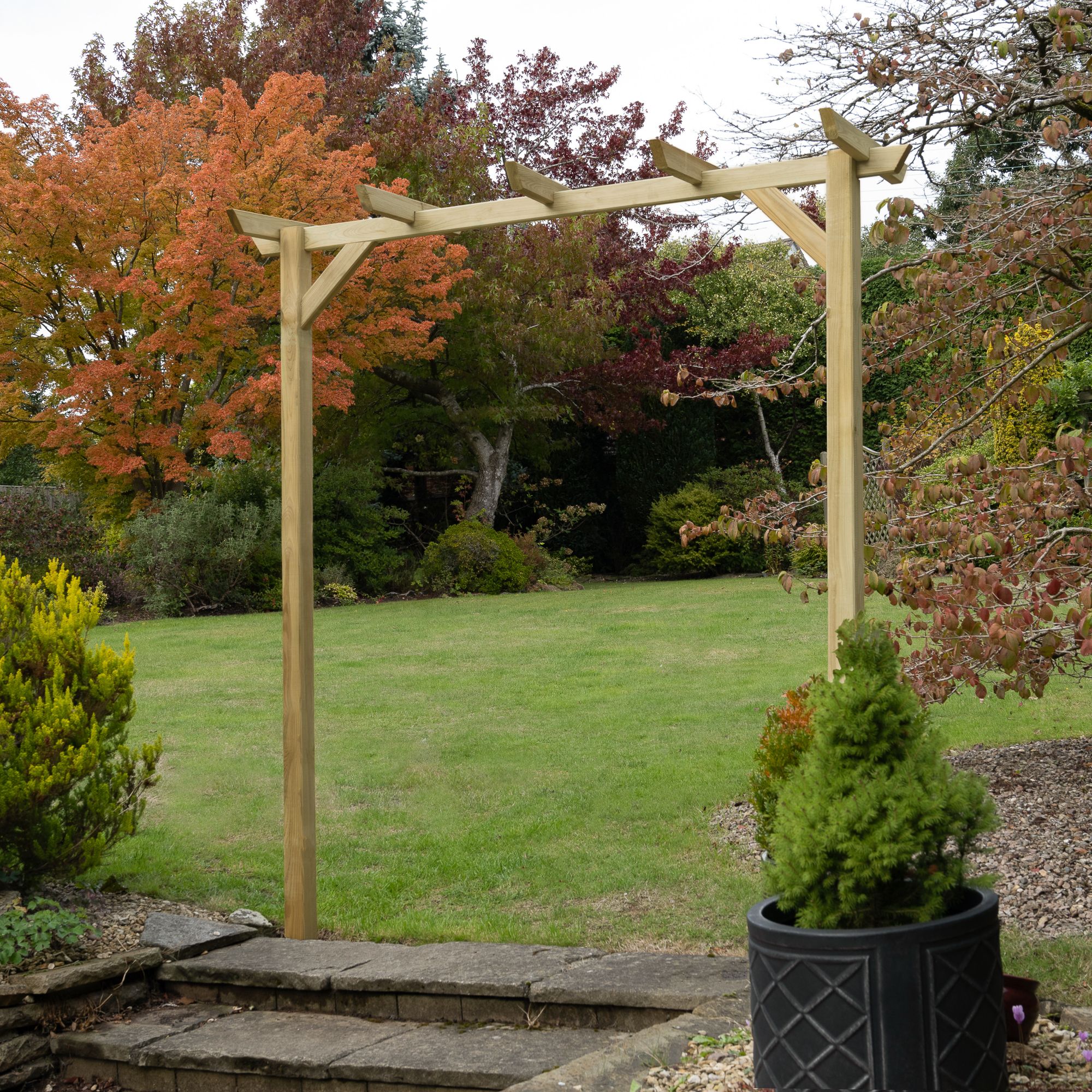 Forest Garden Hanbury flat top European softwood Arch (H) 213.5cm x (W ...
