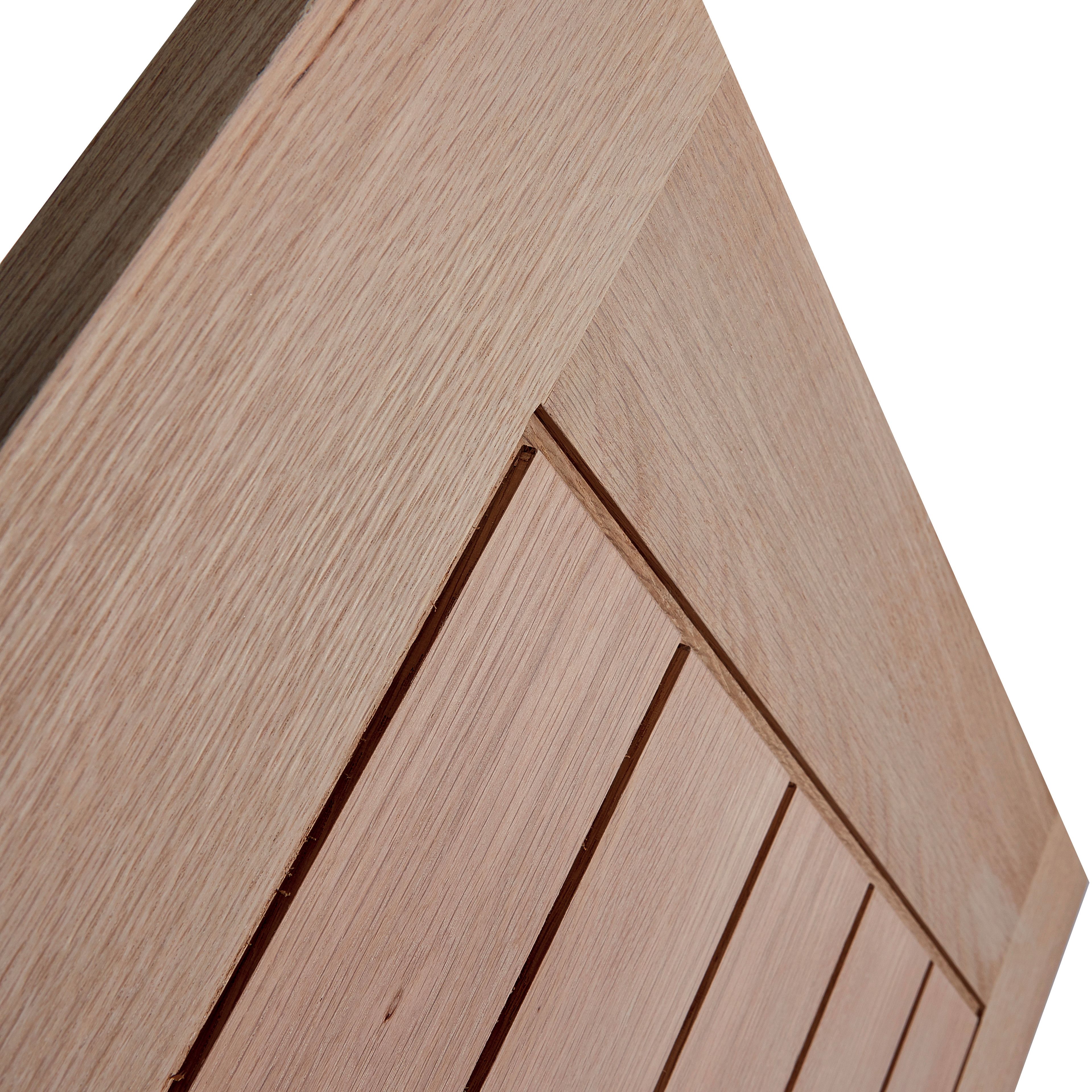 Fully finished Cottage Oak veneer Internal Door, (H)1981mm (W)686mm (T)35mm