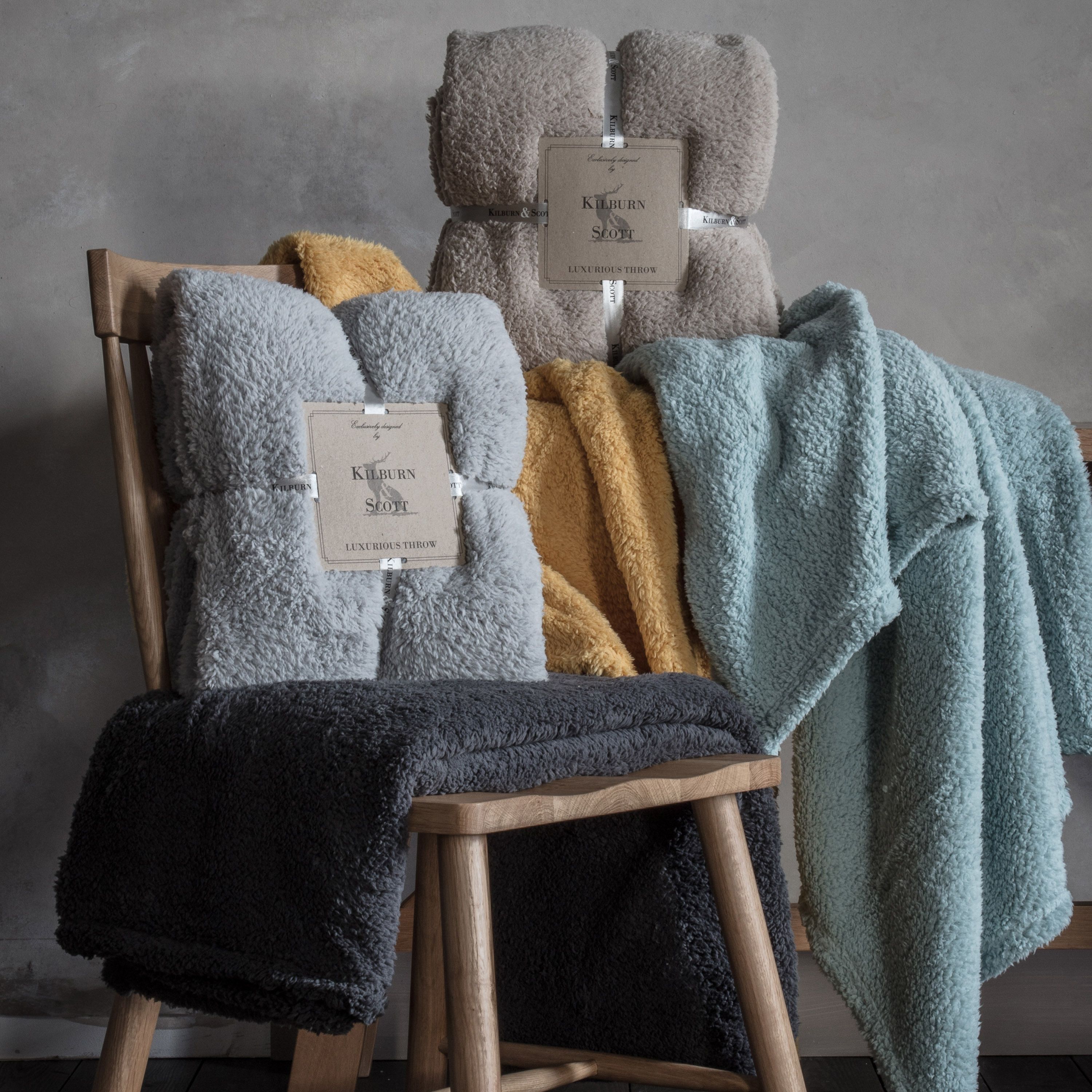 Gallery™ Charcoal Teddy Fleece Plain Throw (L) 180cm x (W) 140cm