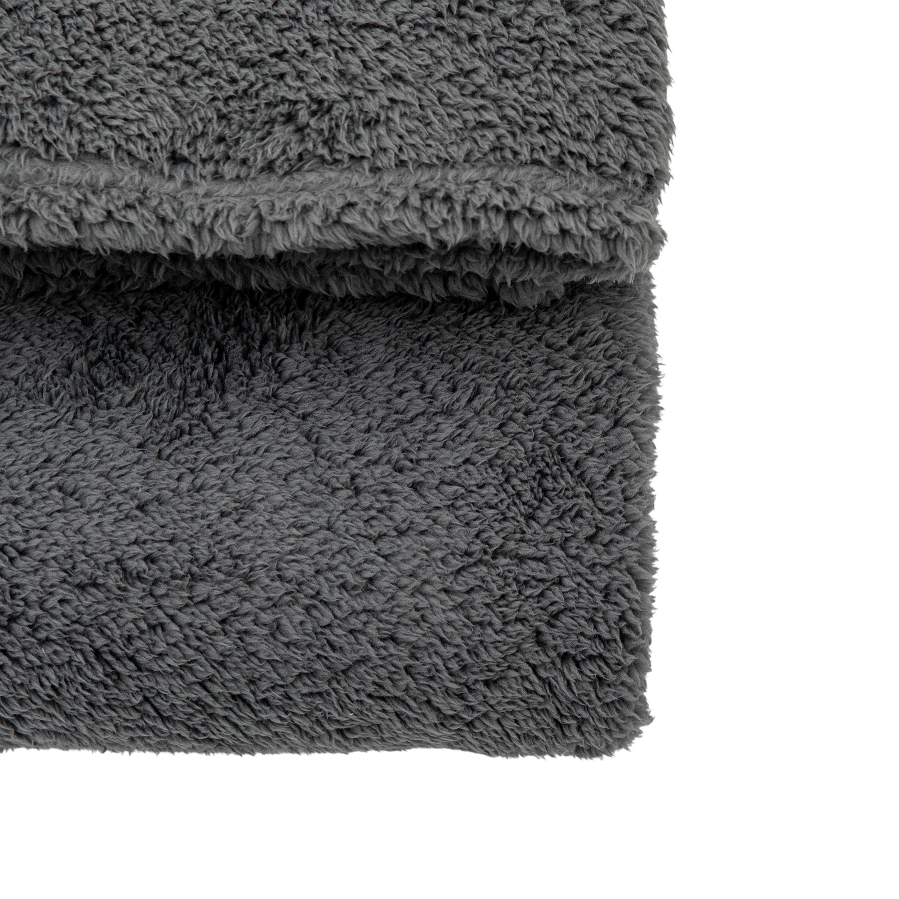 Gallery™ Charcoal Teddy Fleece Plain Throw (L) 180cm x (W) 140cm