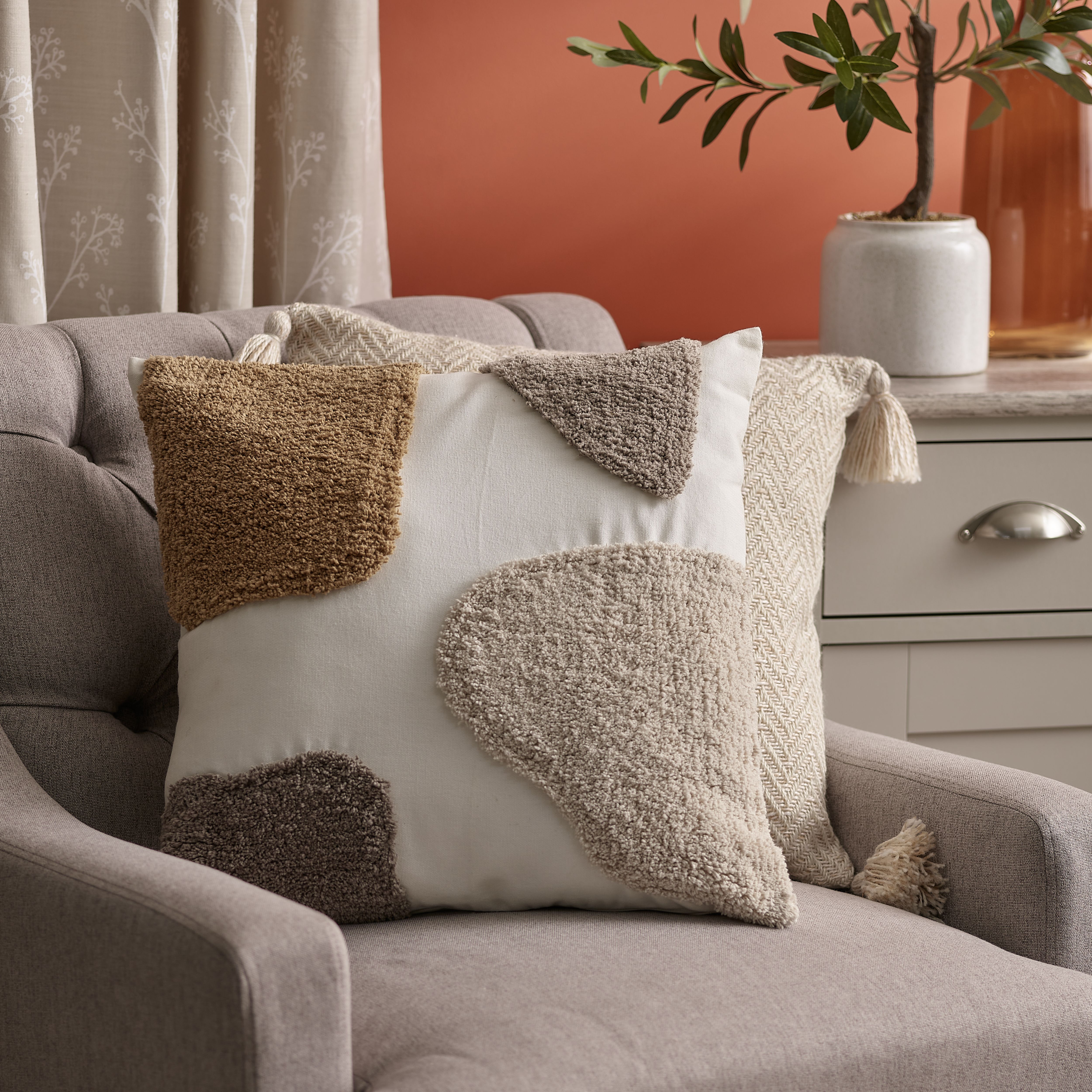 Gallery™ Natural Abstract Tufted Indoor Cushion, (L)45cm x (W)45cm