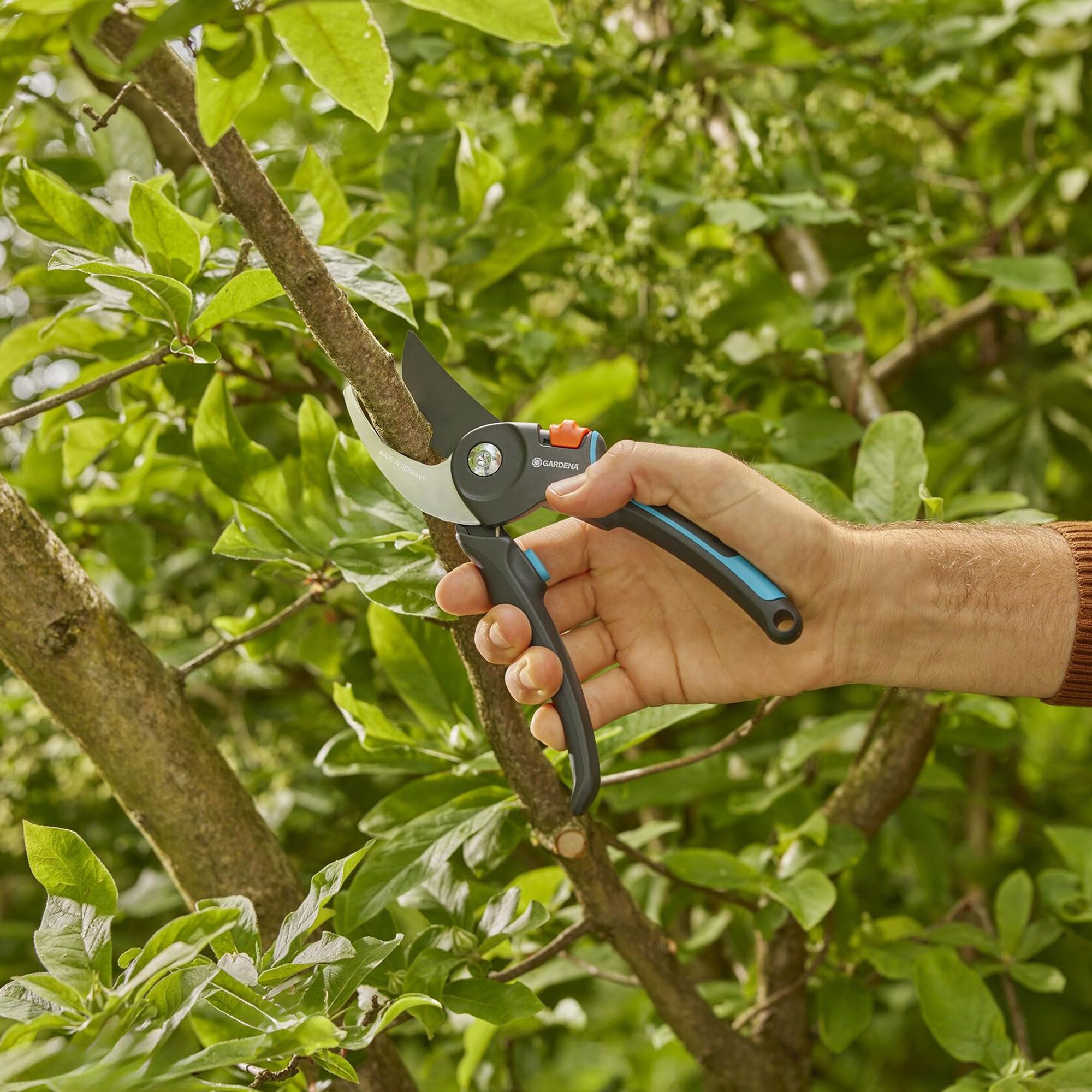 Gardena Black Steel Secateurs (H) 22mm x (W) 63mm