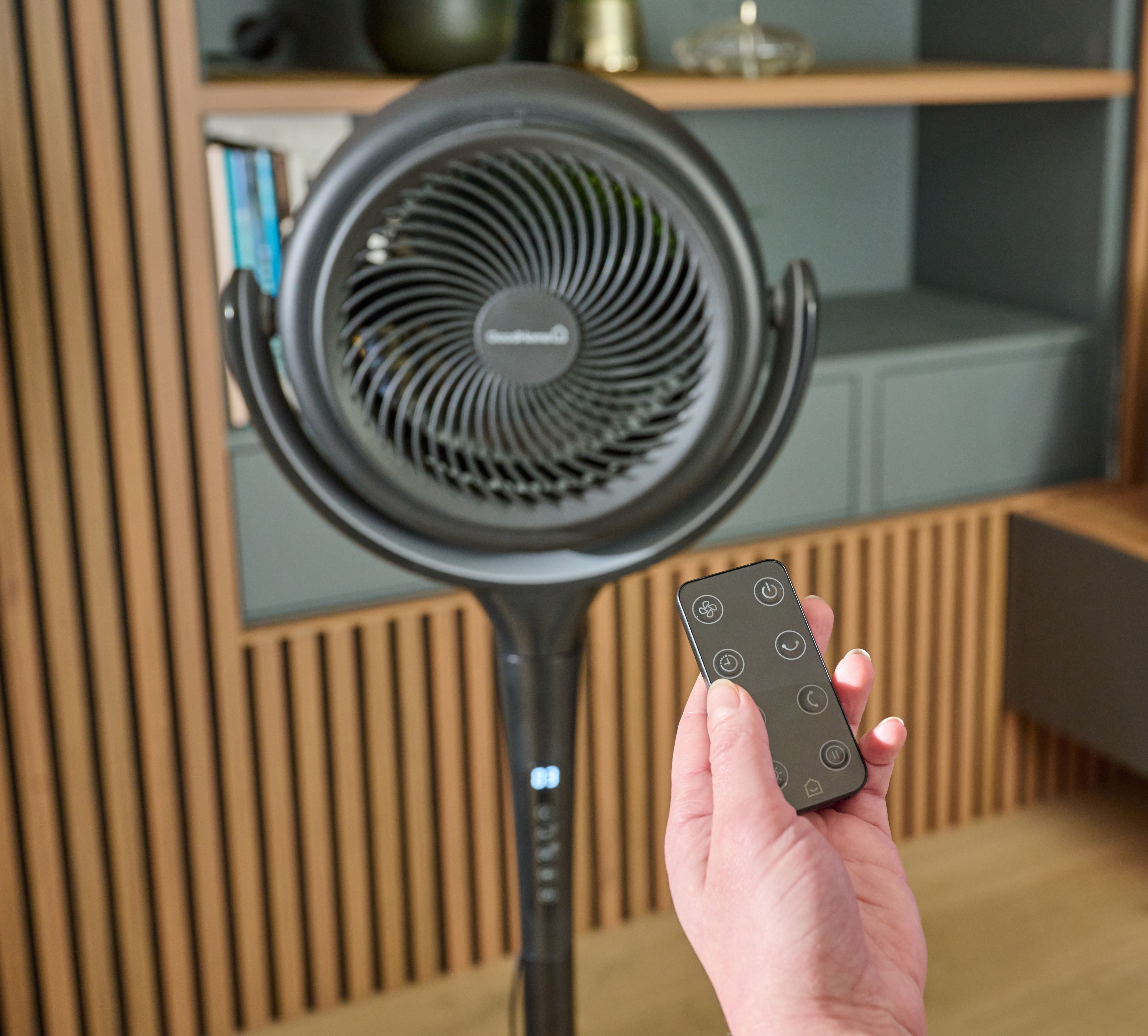 GoodHome Black 8" Pedestal fan With adjustable height