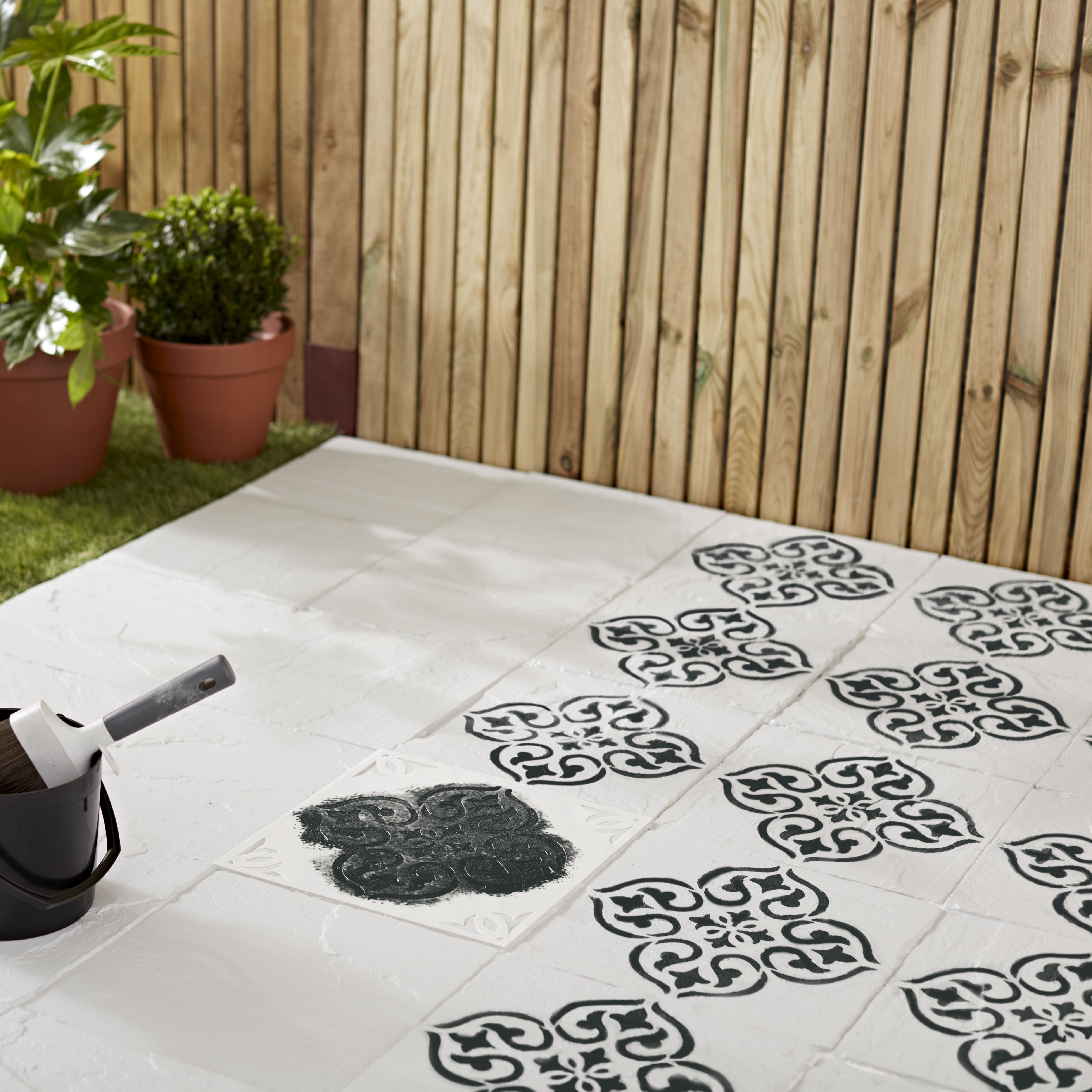 GoodHome Black Satin Brick & tile paint, 500ml