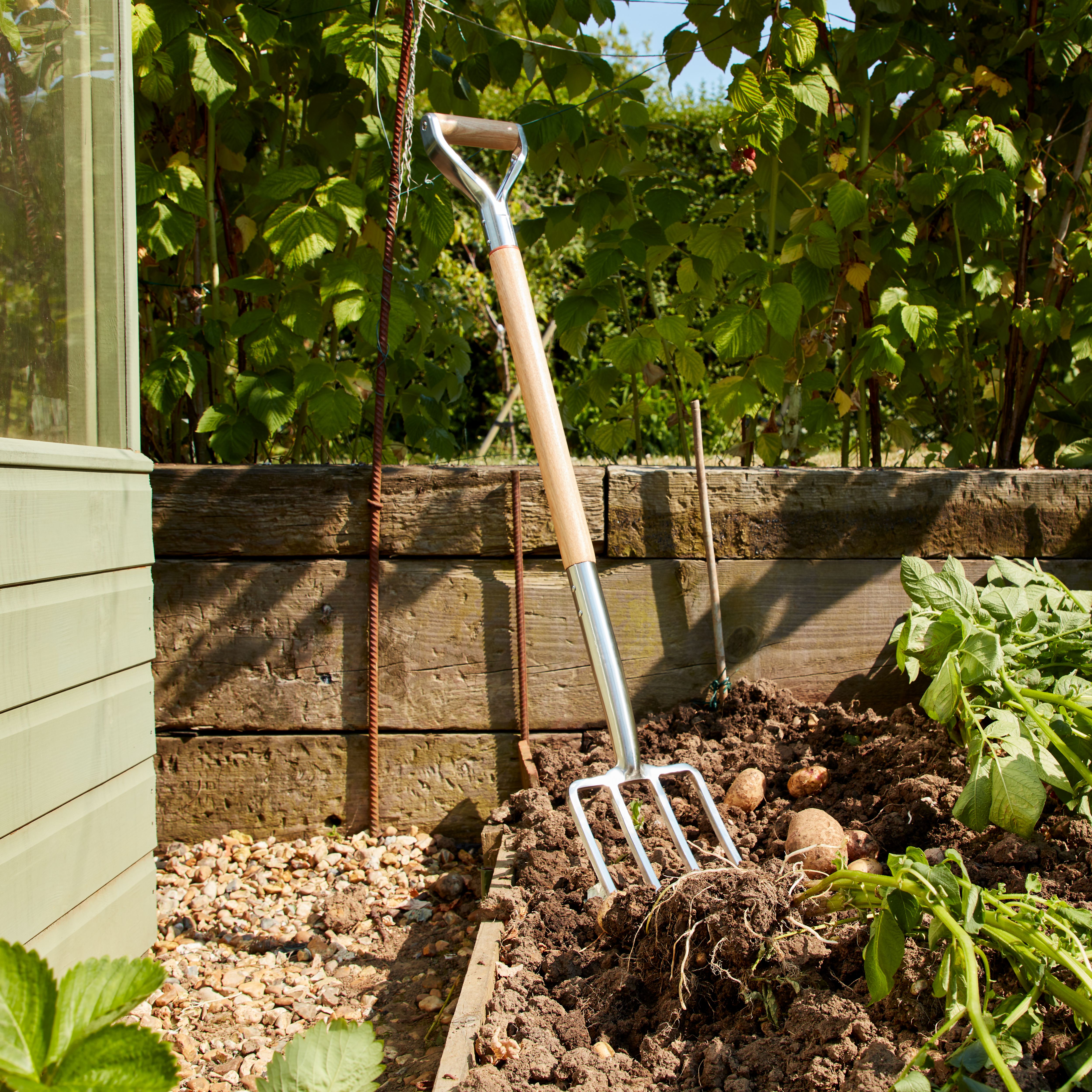 GoodHome Durum Hand Y-shaped Fork (W)295mm | DIY at B&Q