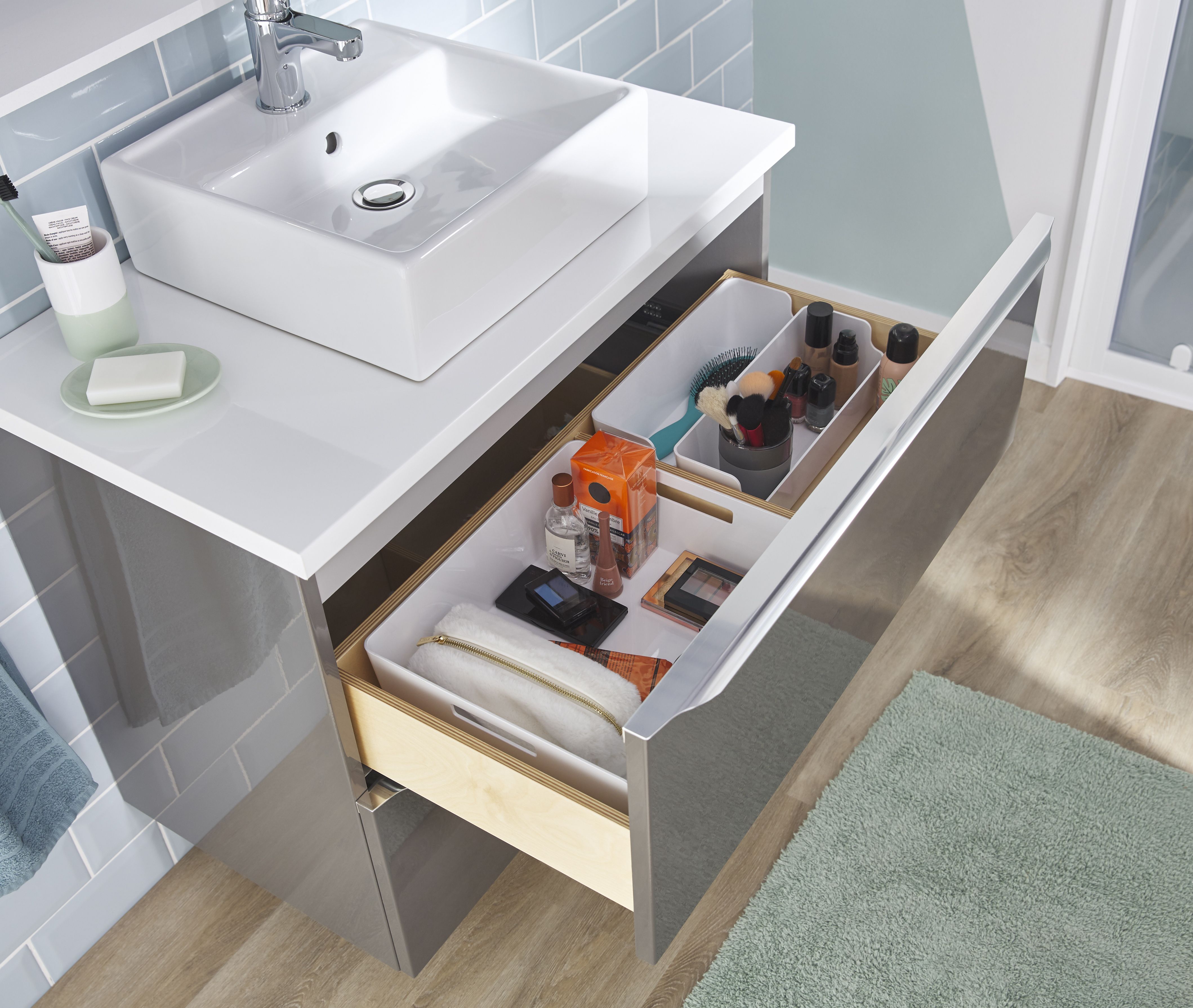 GoodHome Imandra Gloss Anthracite Wall-mounted Bathroom Vanity unit (H ...