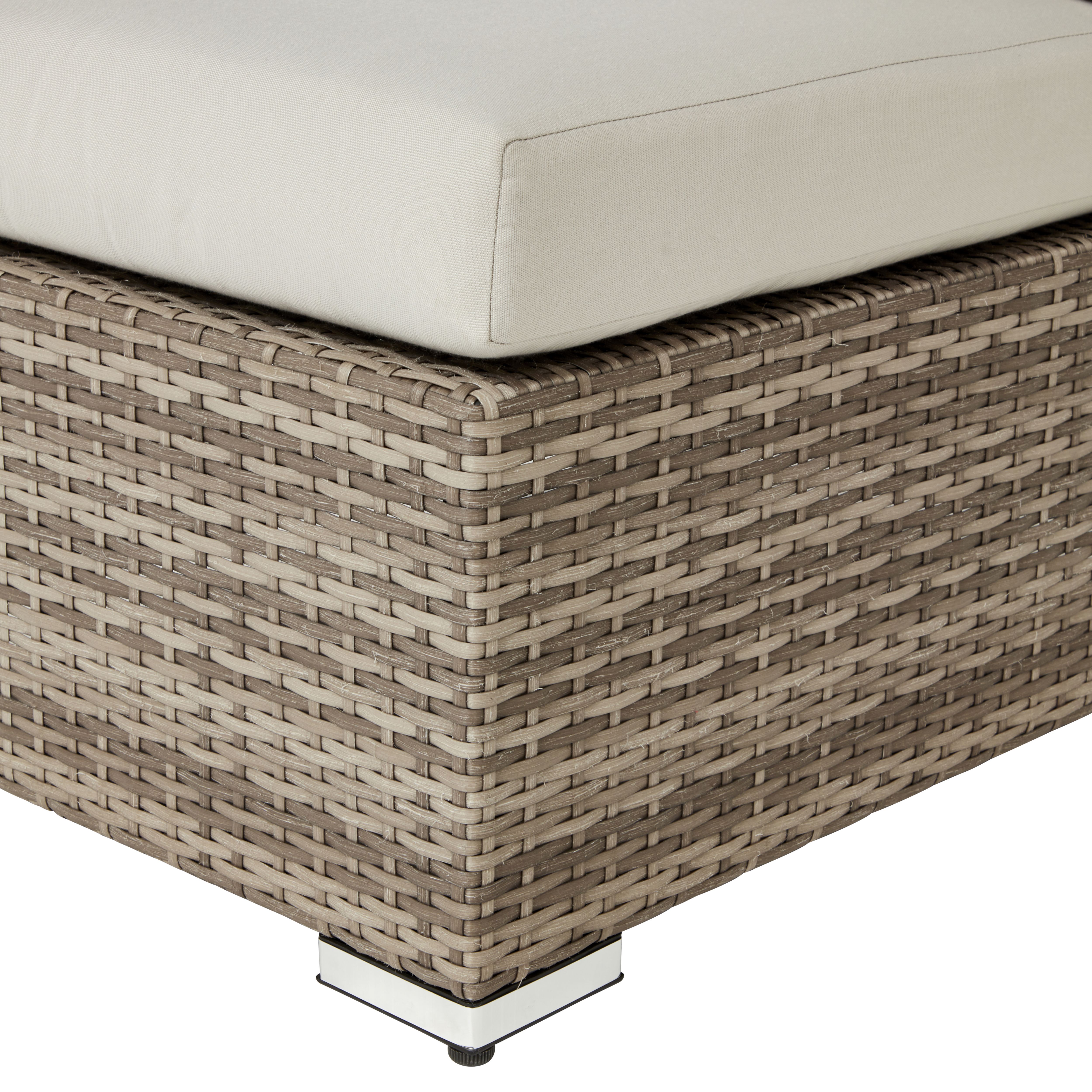 Maeva rattan set store