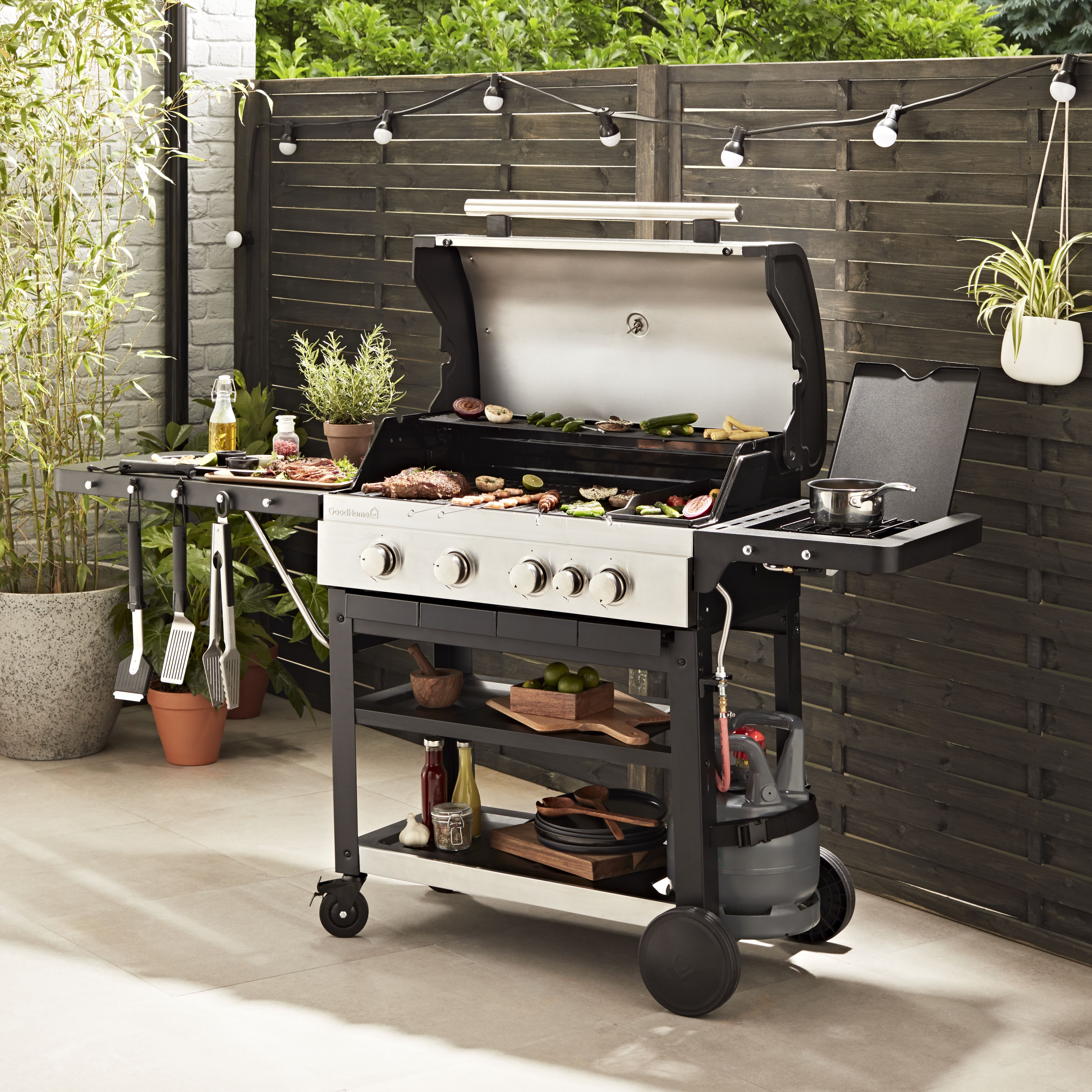 GoodHome Owsley 4.1 Black 4 burner Gas BBQ