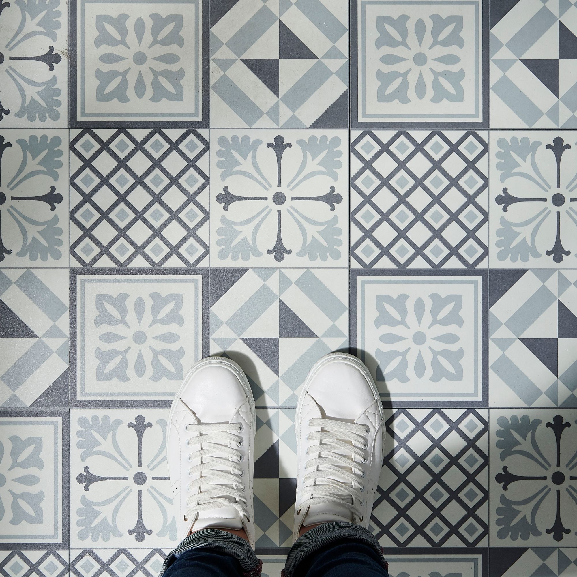 Buy Self Adhesive Vinyl Tiles Stick On Floor Tiles B Q
