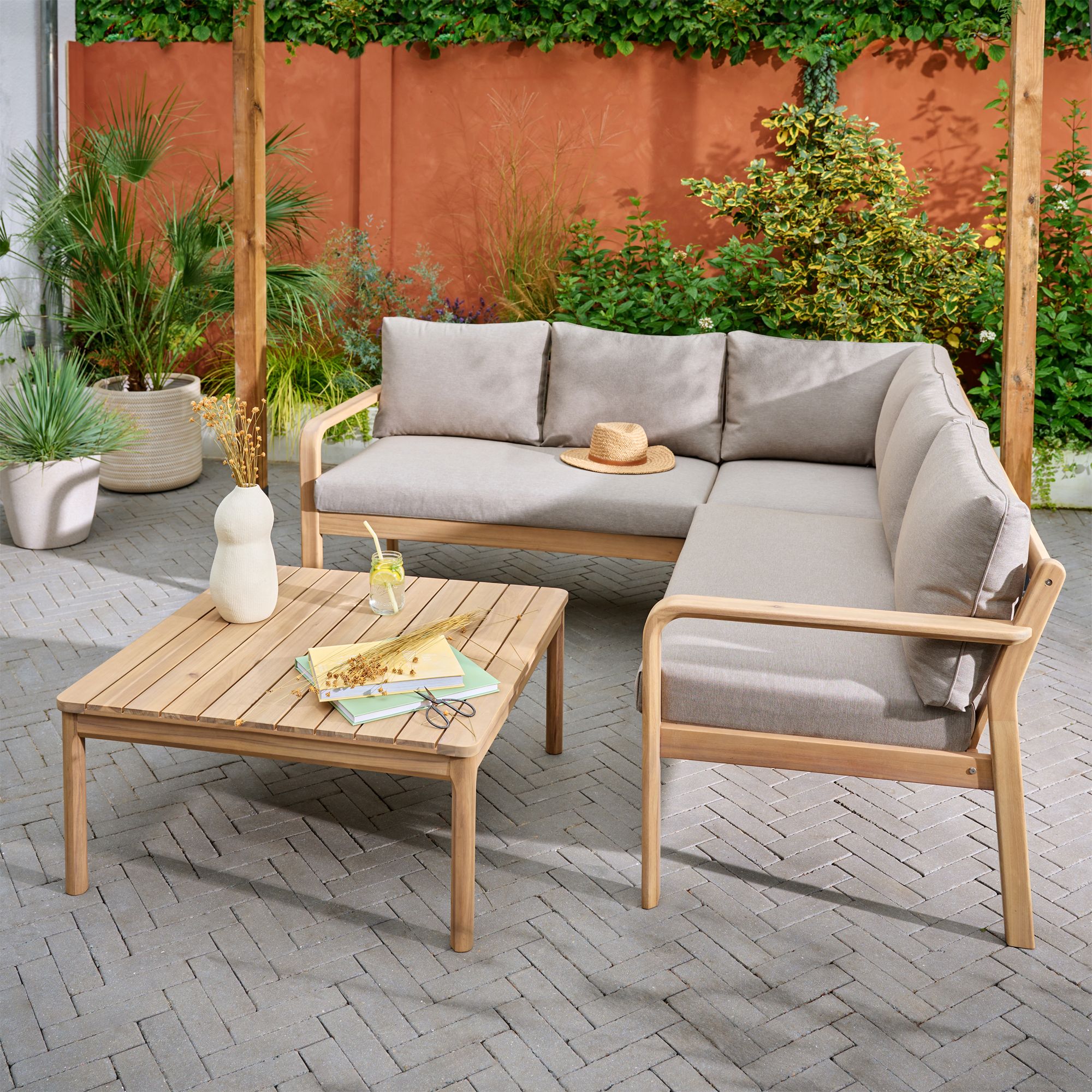 GoodHome Riveo Natural 5 Seater Modular corner Garden furniture set