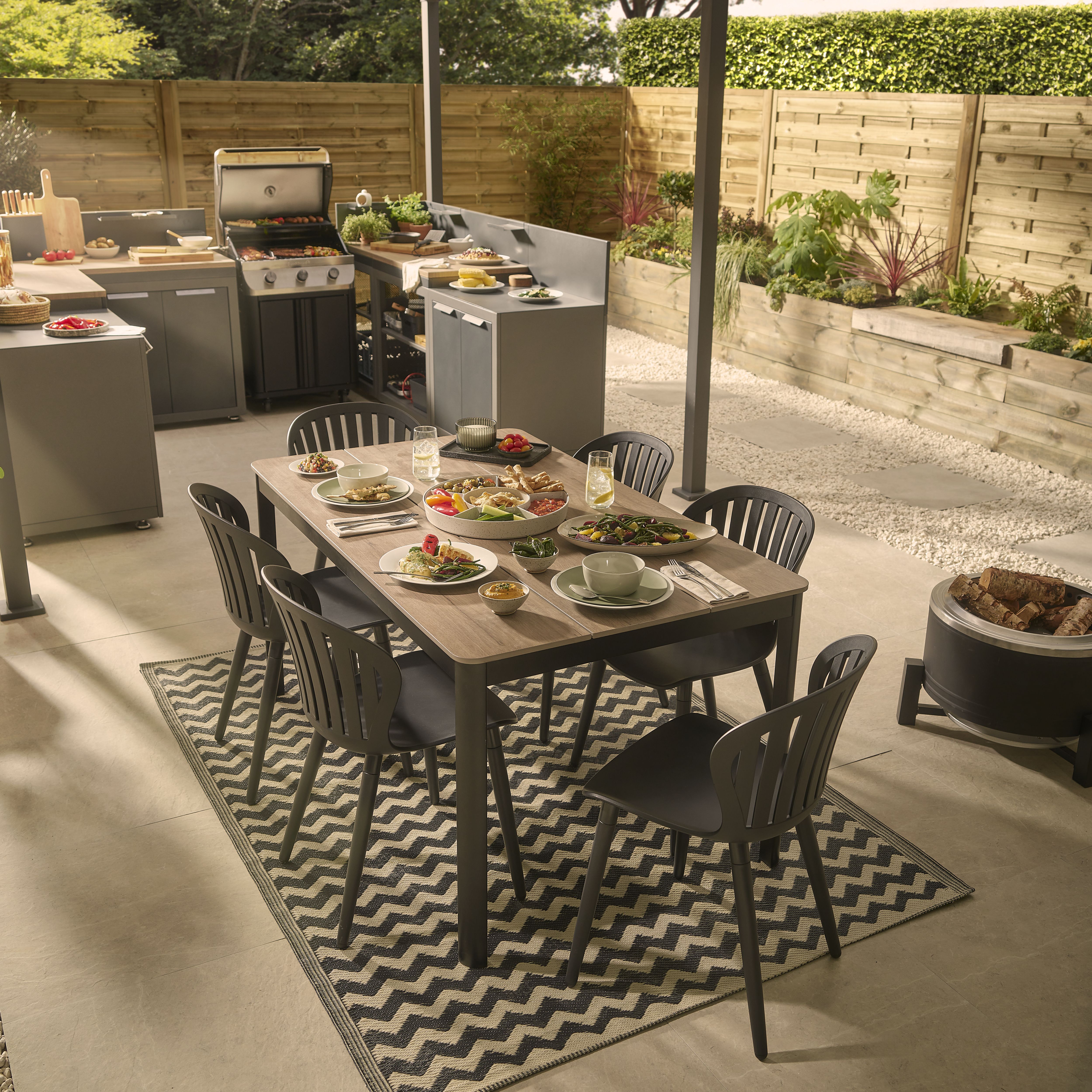 GoodHome Thilia Black 6 seater Rectangular Dining table