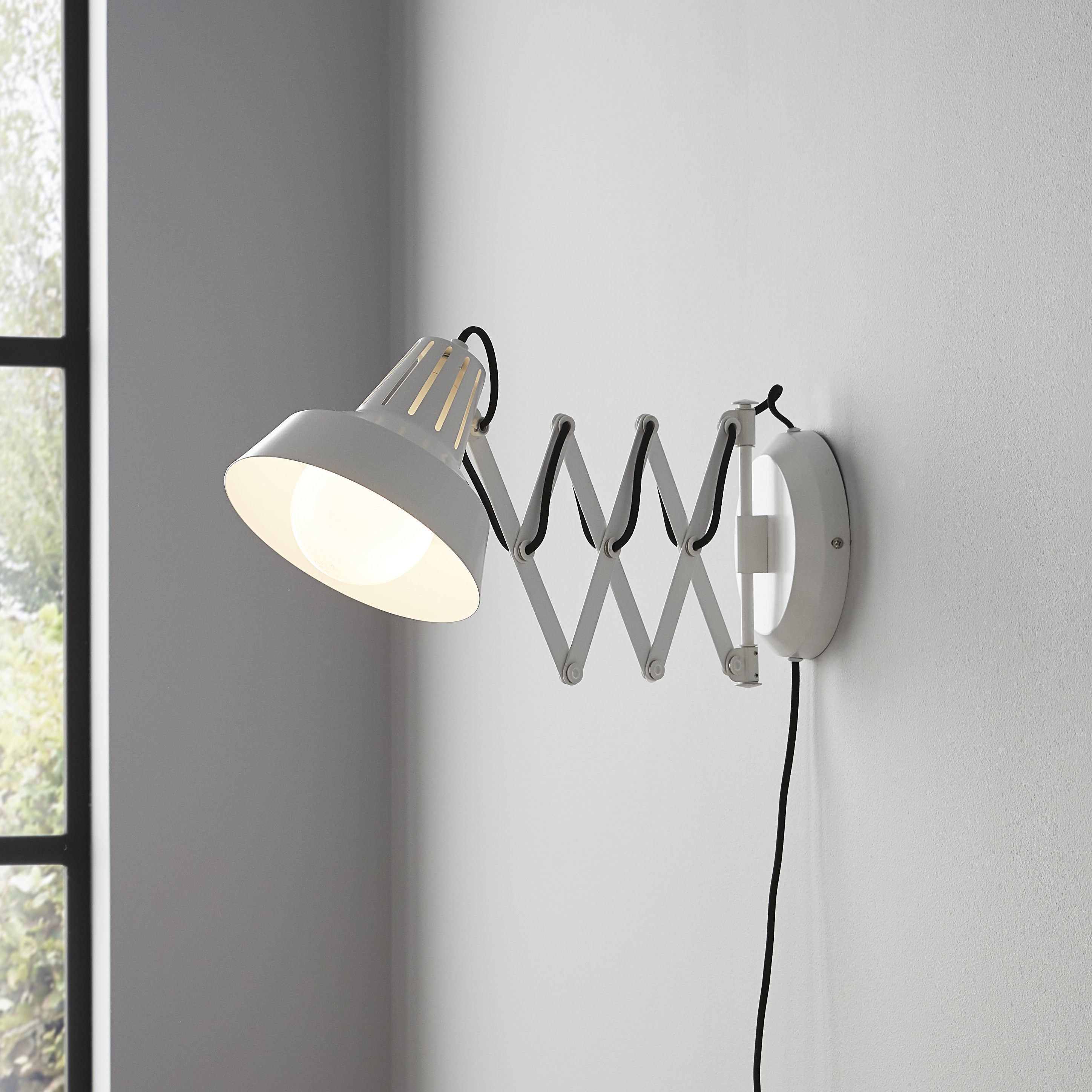 GoodHome Yarra Matt White Plug-in Wall light | DIY at B&Q