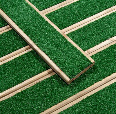 Grassedeck Green Spruce Deck board (L)2.1m (W)144mm (T)28mm, Pack of 5