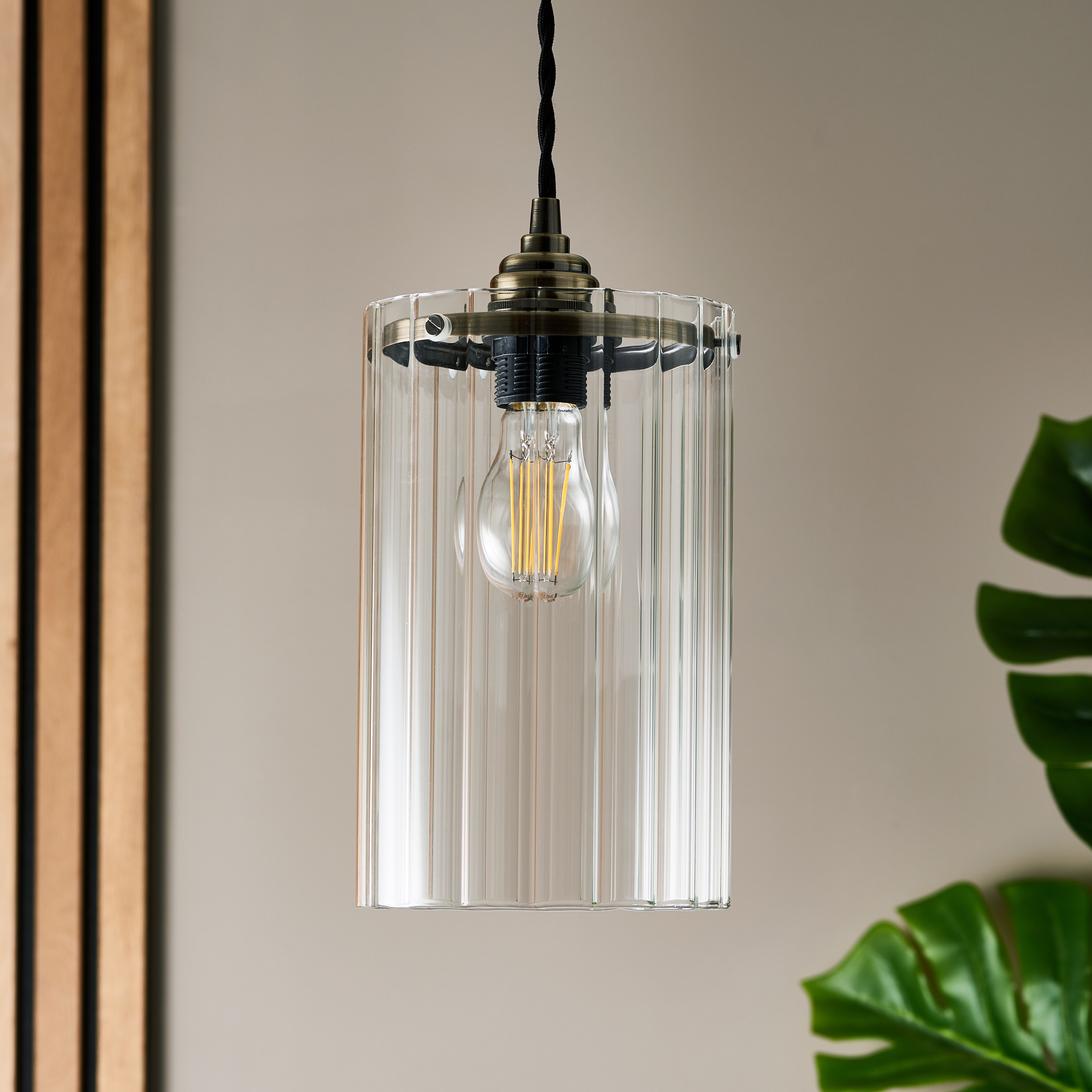 Harbour Studio Weston Clear Cylinder Light shade (D)15cm