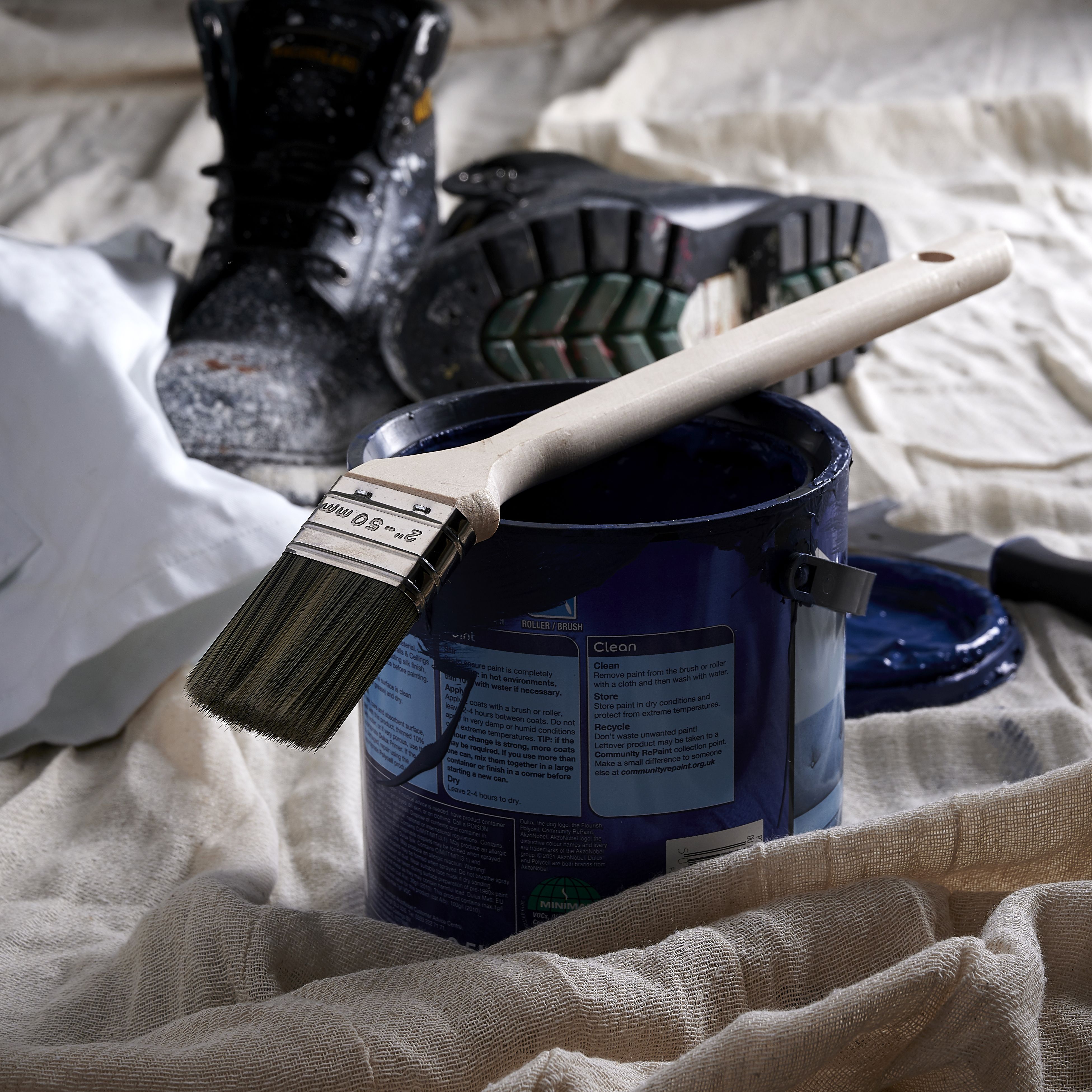 Harris Trade 2" Fine Long reach paint brush