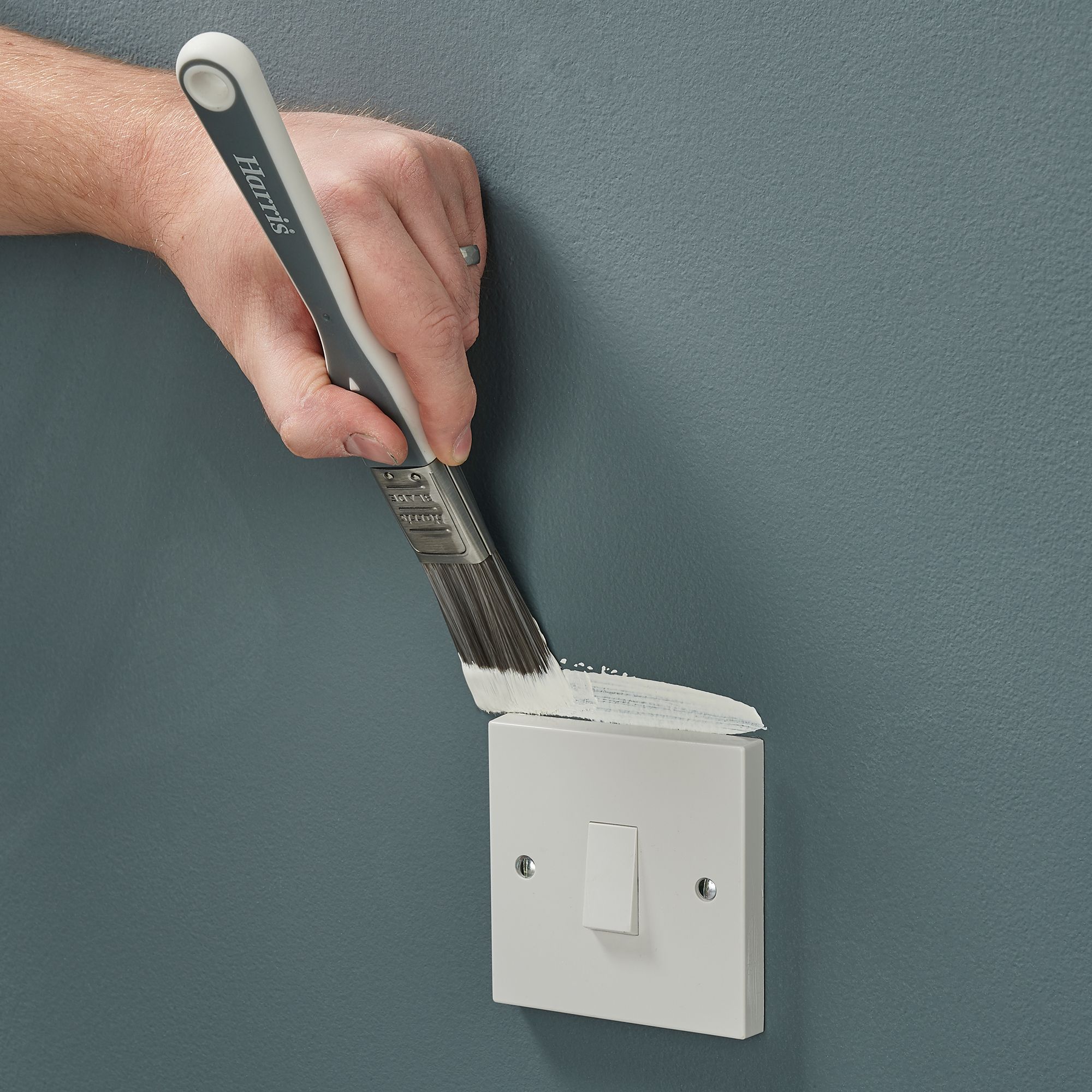 Harris Ultimate Walls & Ceilings Blade 1" Precision tip Comfort Paint brush