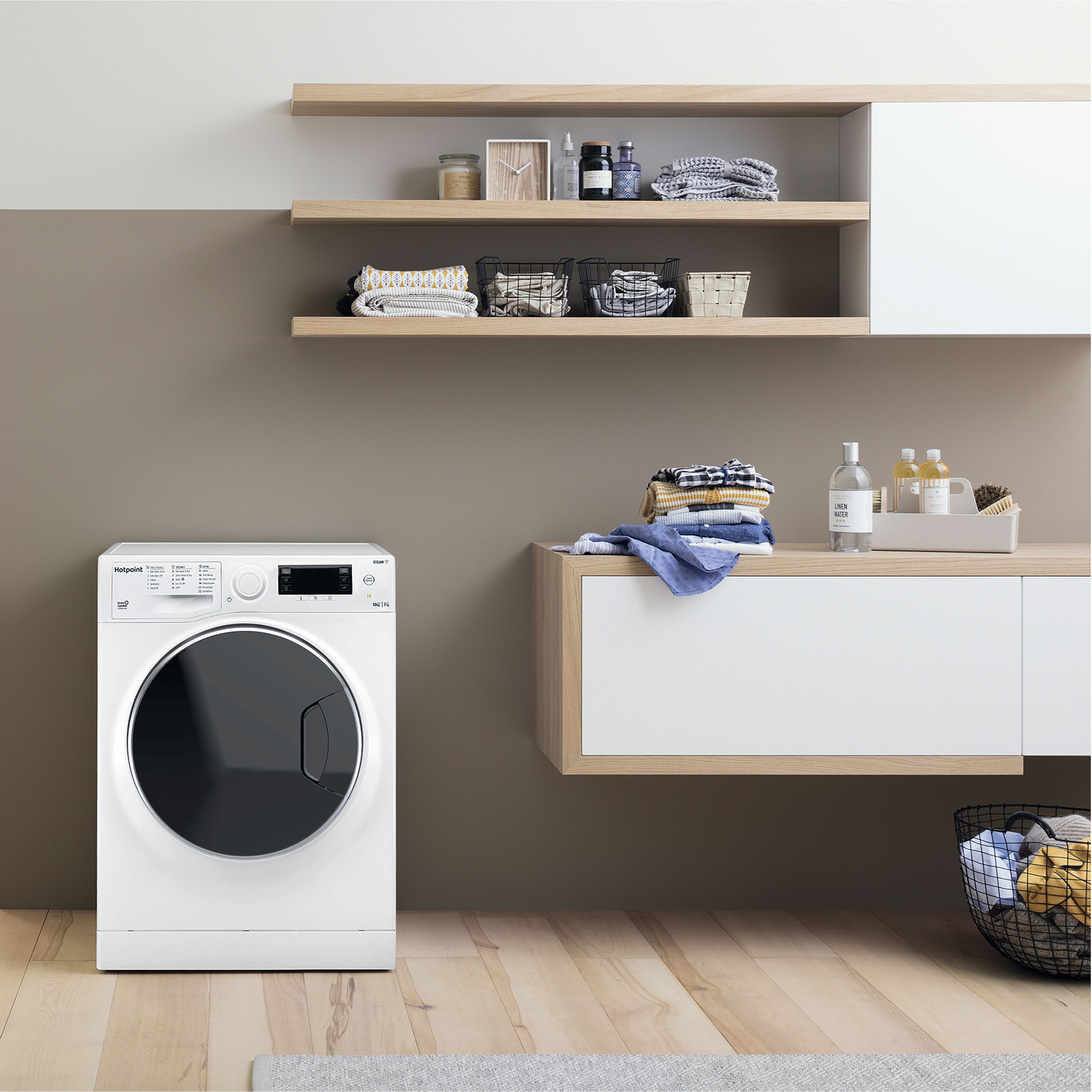 Hotpoint RD1076JDUKN_WH 10kg/7kg Freestanding Condenser Washer dryer ...