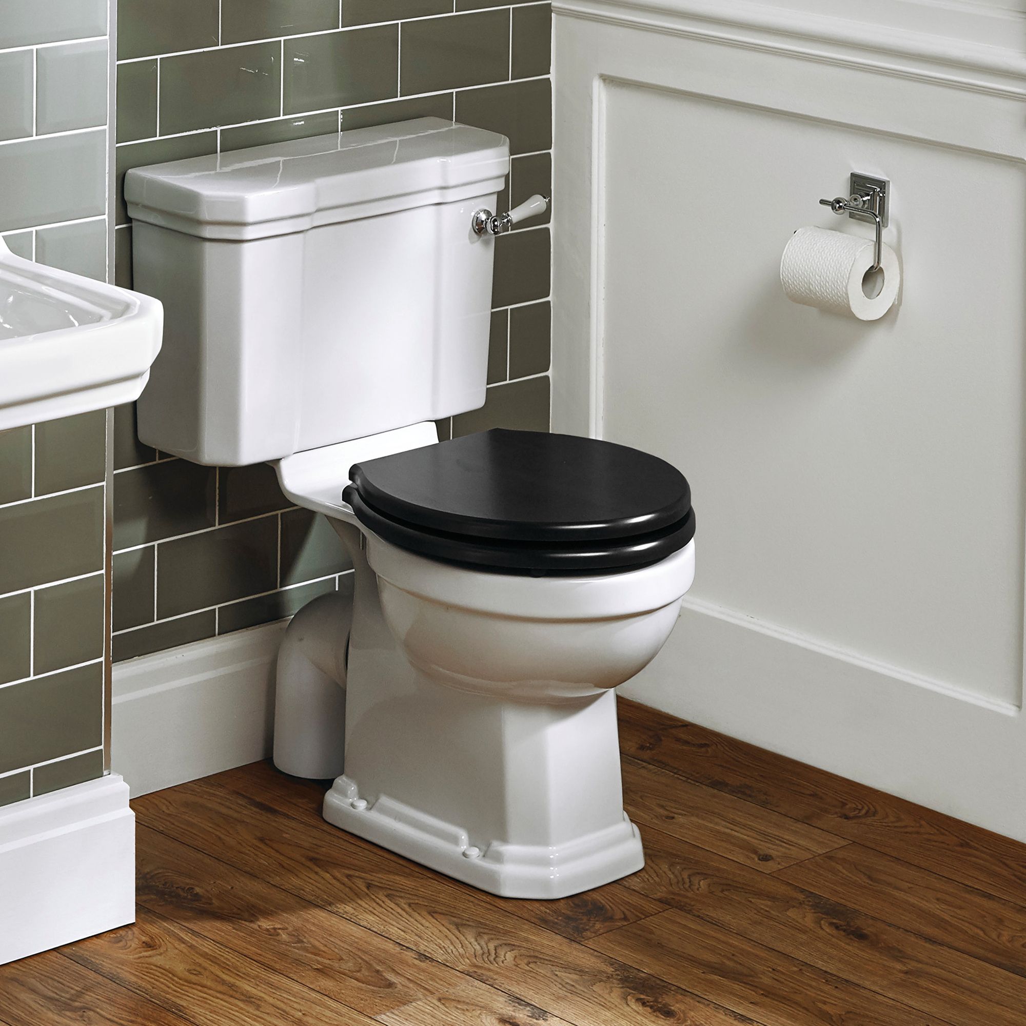 Ideal Standard Waverley White Close-coupled Toilet & cistern with Black ...