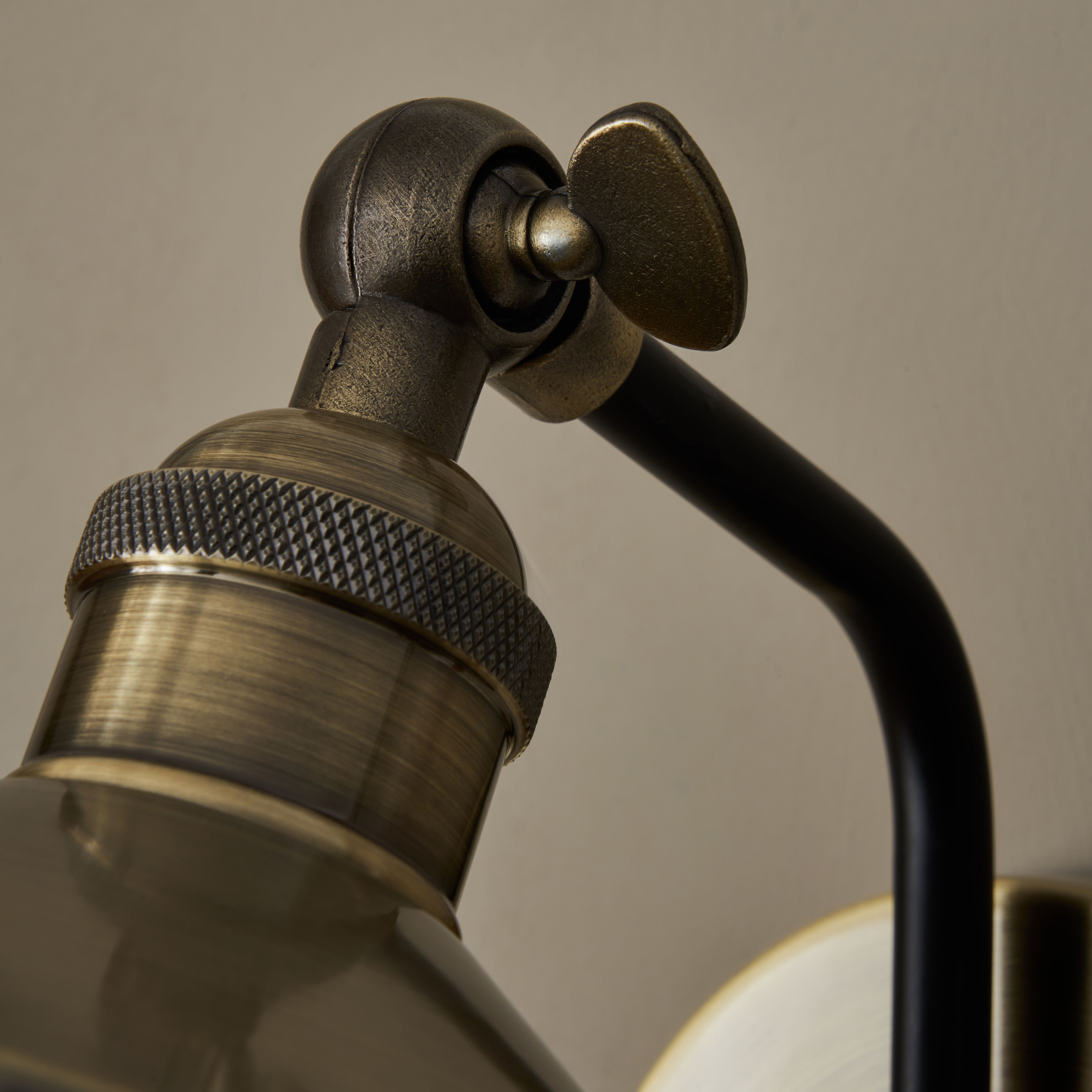 Inlight Bureau Satin Nickel Wired LED Wall light