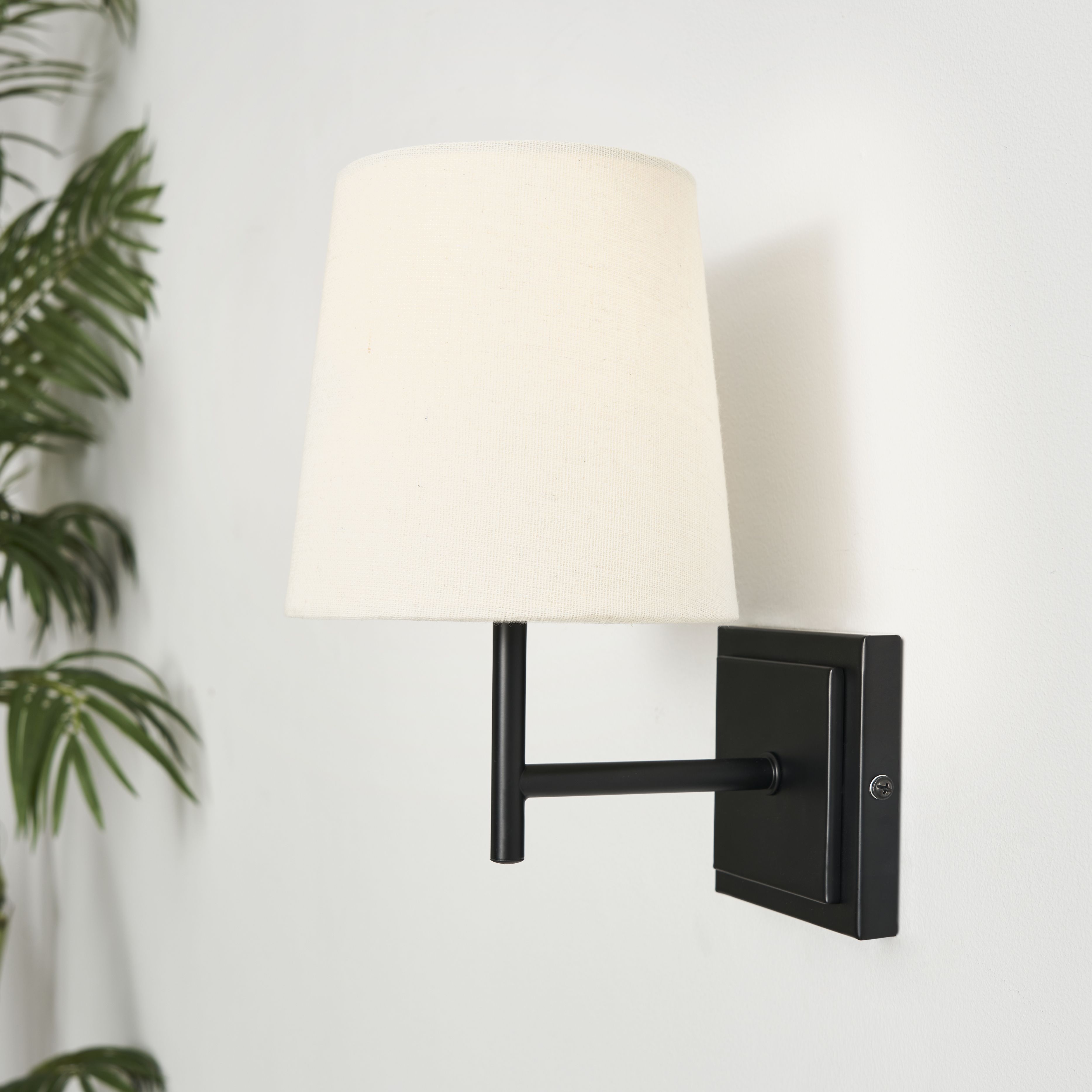 Inlight Contemporary Matt Black Wired LED Wall light | DIY at B&Q