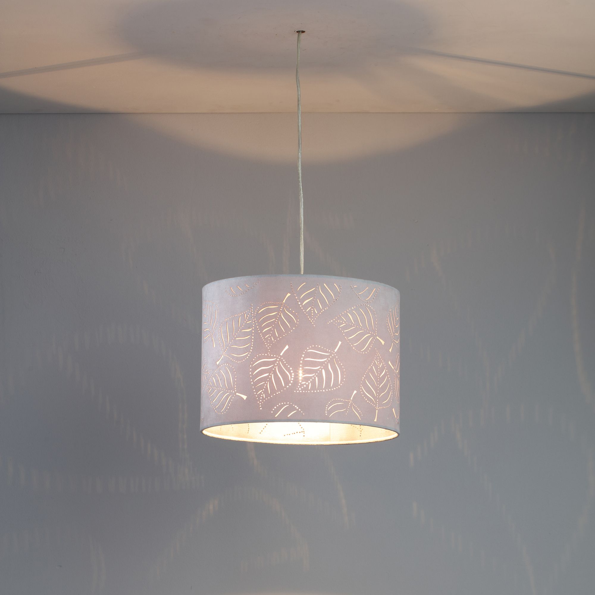 Inlight Mimas Light grey Leaf Light shade (D)30cm | DIY at B&Q