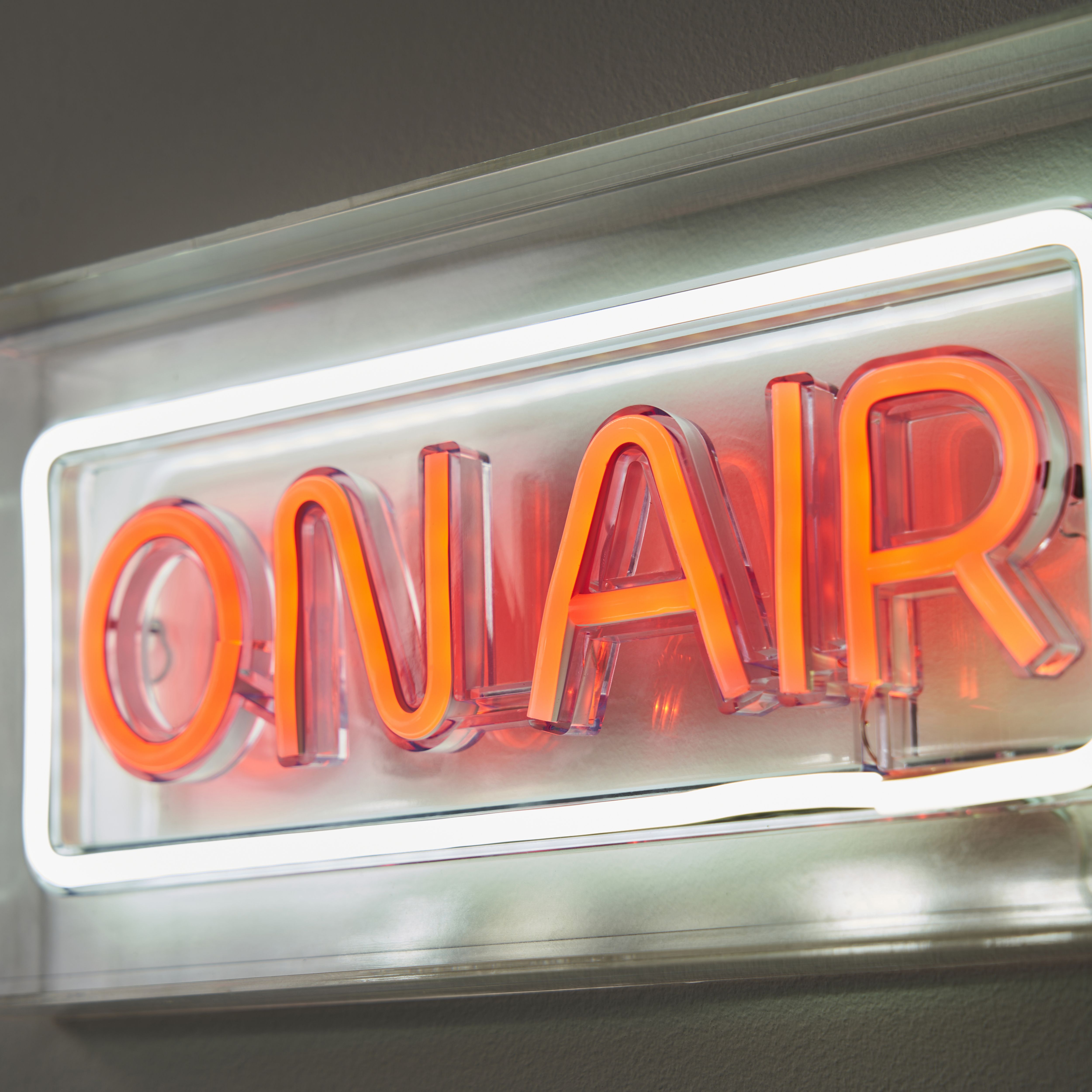 Inlight Solai Red Plug-in LED Wall light