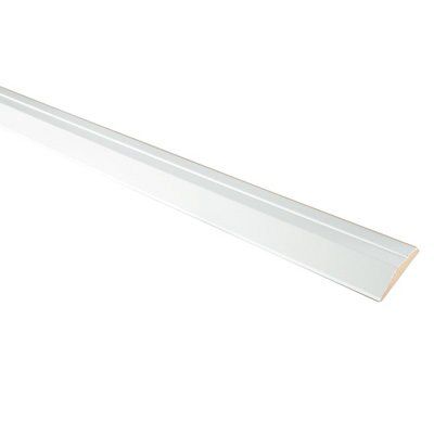 IT Kitchens White Classic Style Gloss White Cornice, (L)2400mm | DIY at B&Q