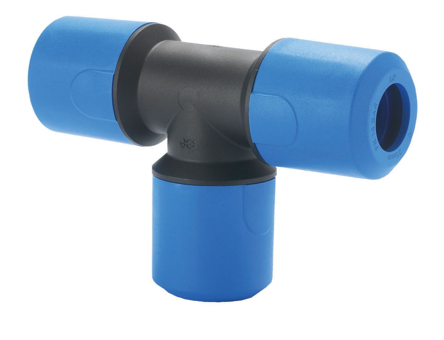 JG Speedfit Blue Push-fit Pipe tee (Dia)20mm x 20mm x 20mm | DIY at B&Q