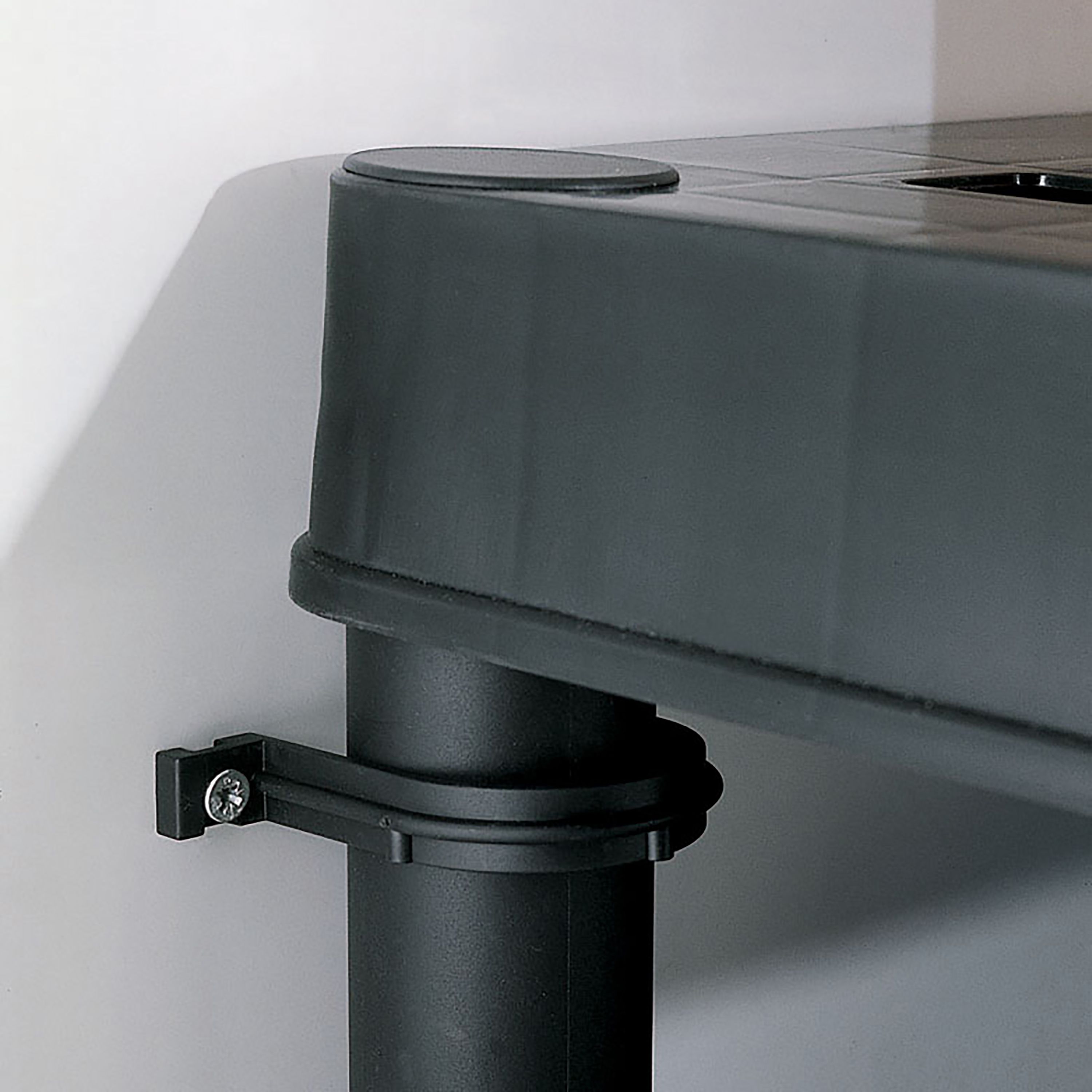 Keter Plus Shelf 4 shelf Plastic Shelving unit (H)1350mm (W)600mm (D)300mm