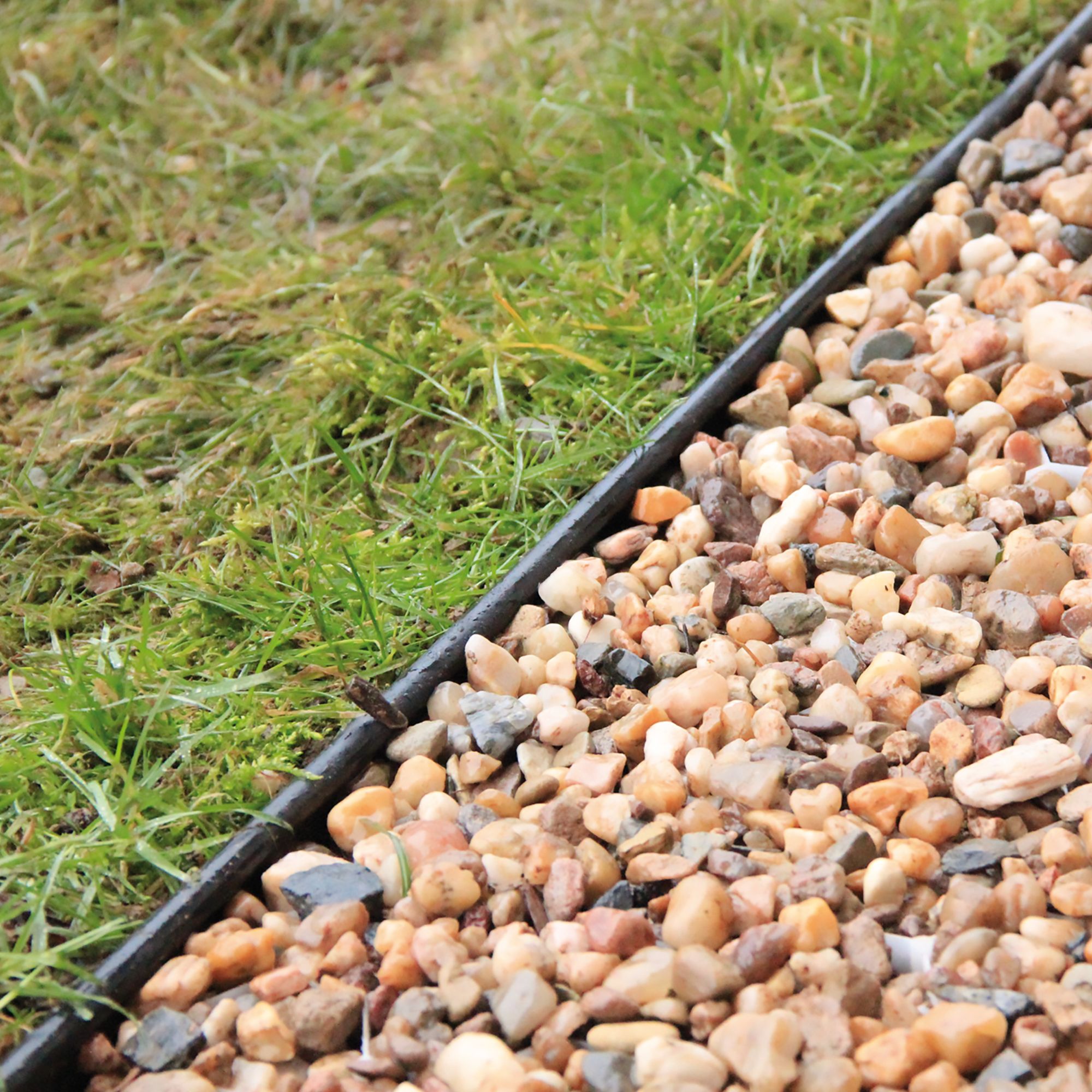 Klikstrom Black Polyethylene (PE) Lawn edging (H)10cm (L)6m