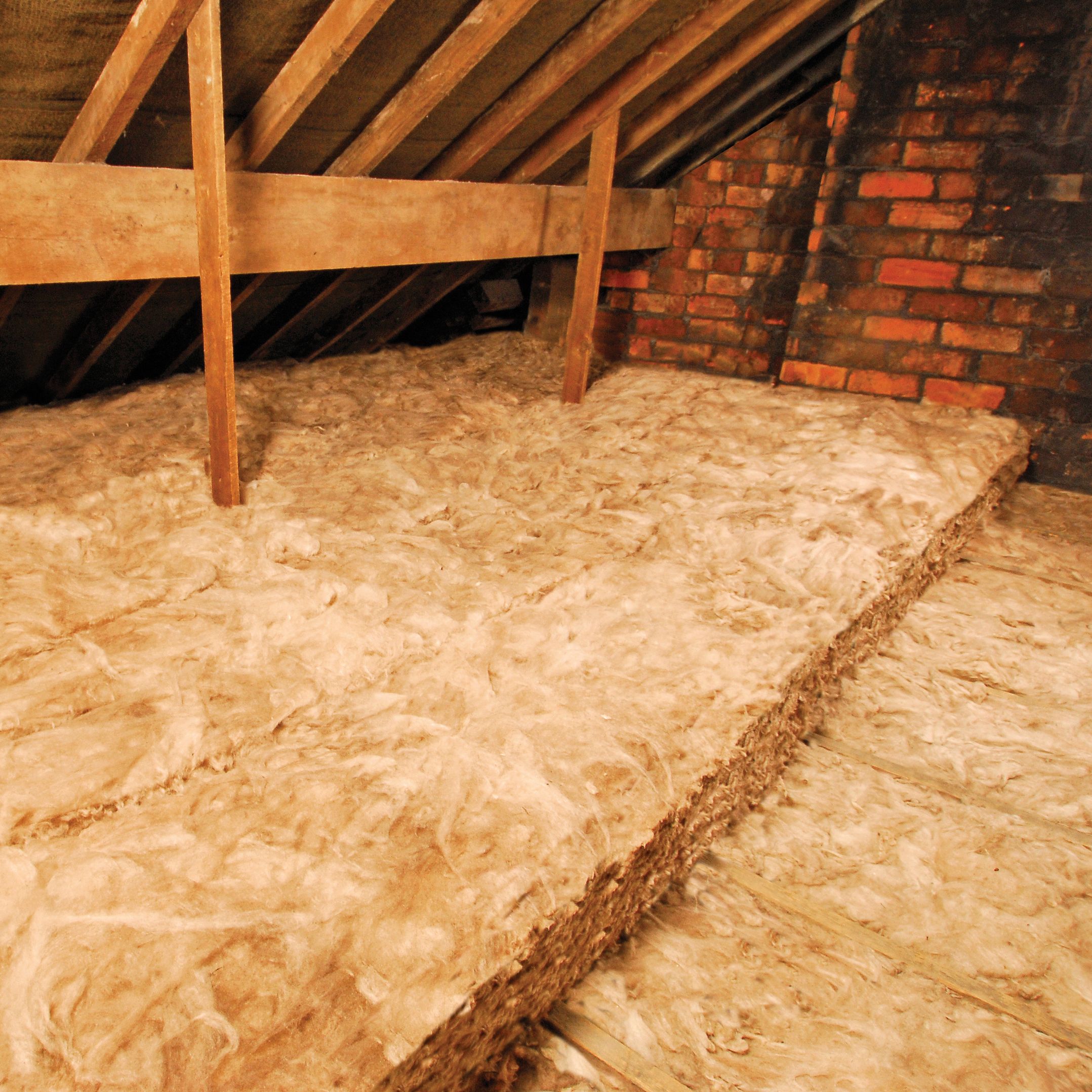 Knauf Eko Loft insulation roll, (L)9.72m (W)1.14m (T)100mm | DIY at B&Q