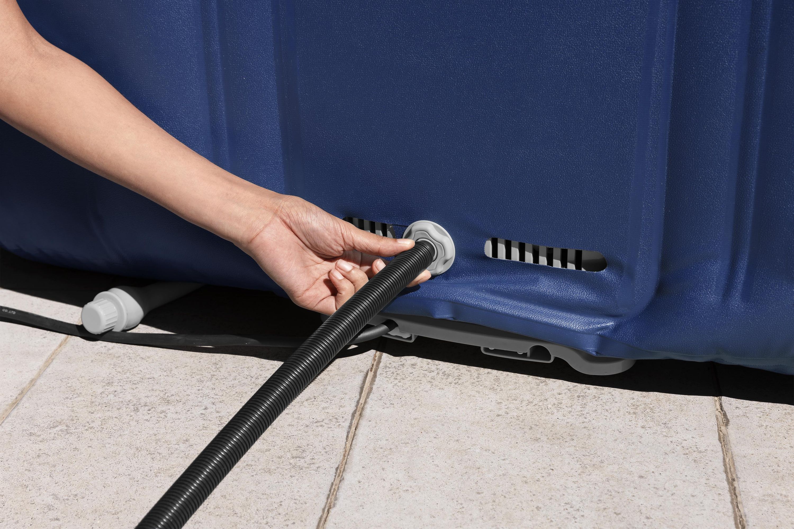 Lay-Z-Spa Hawaii 6 person Inflatable hot tub