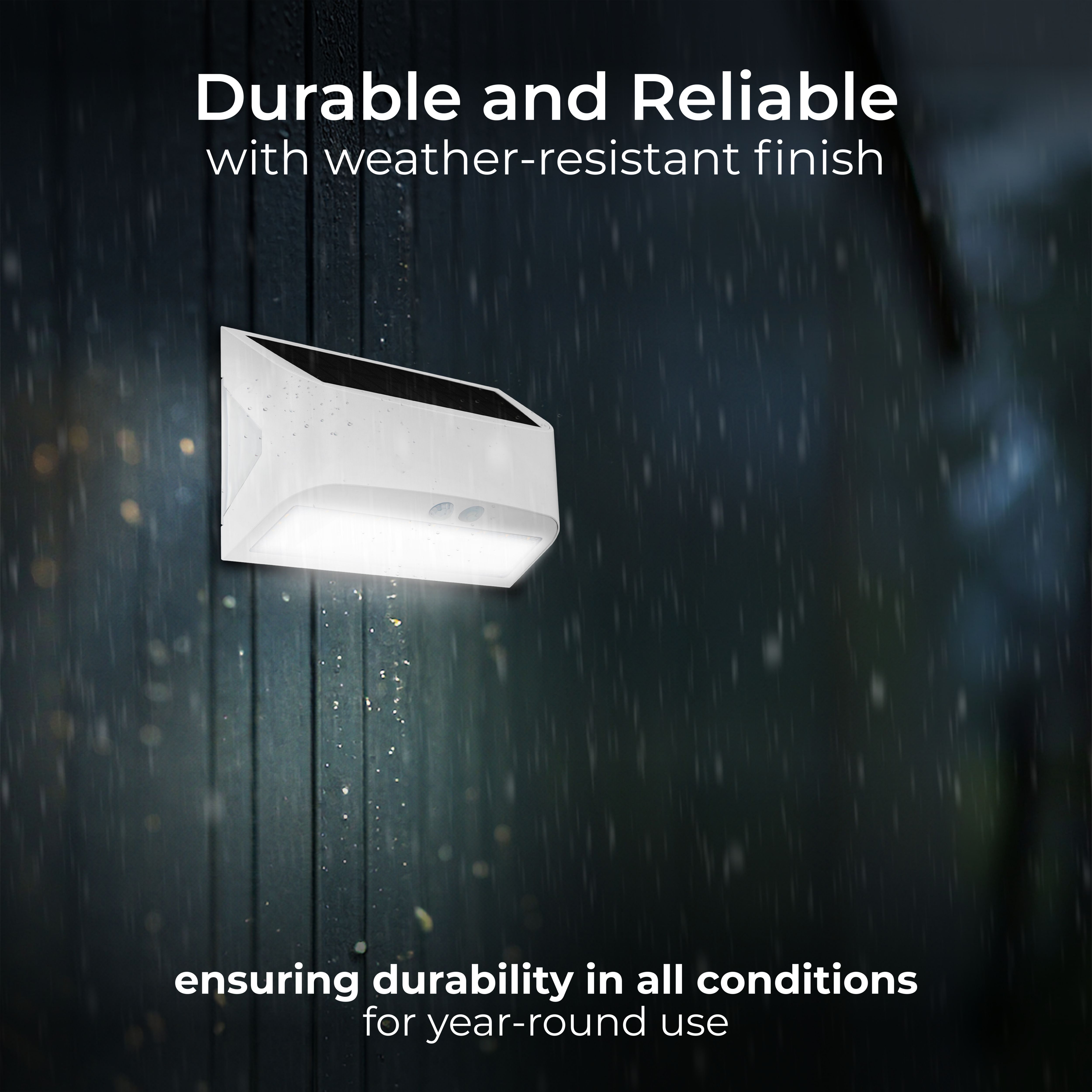 Luceco Prysm Non-adjustable White Battery & solar-powered LED 6W PIR ...