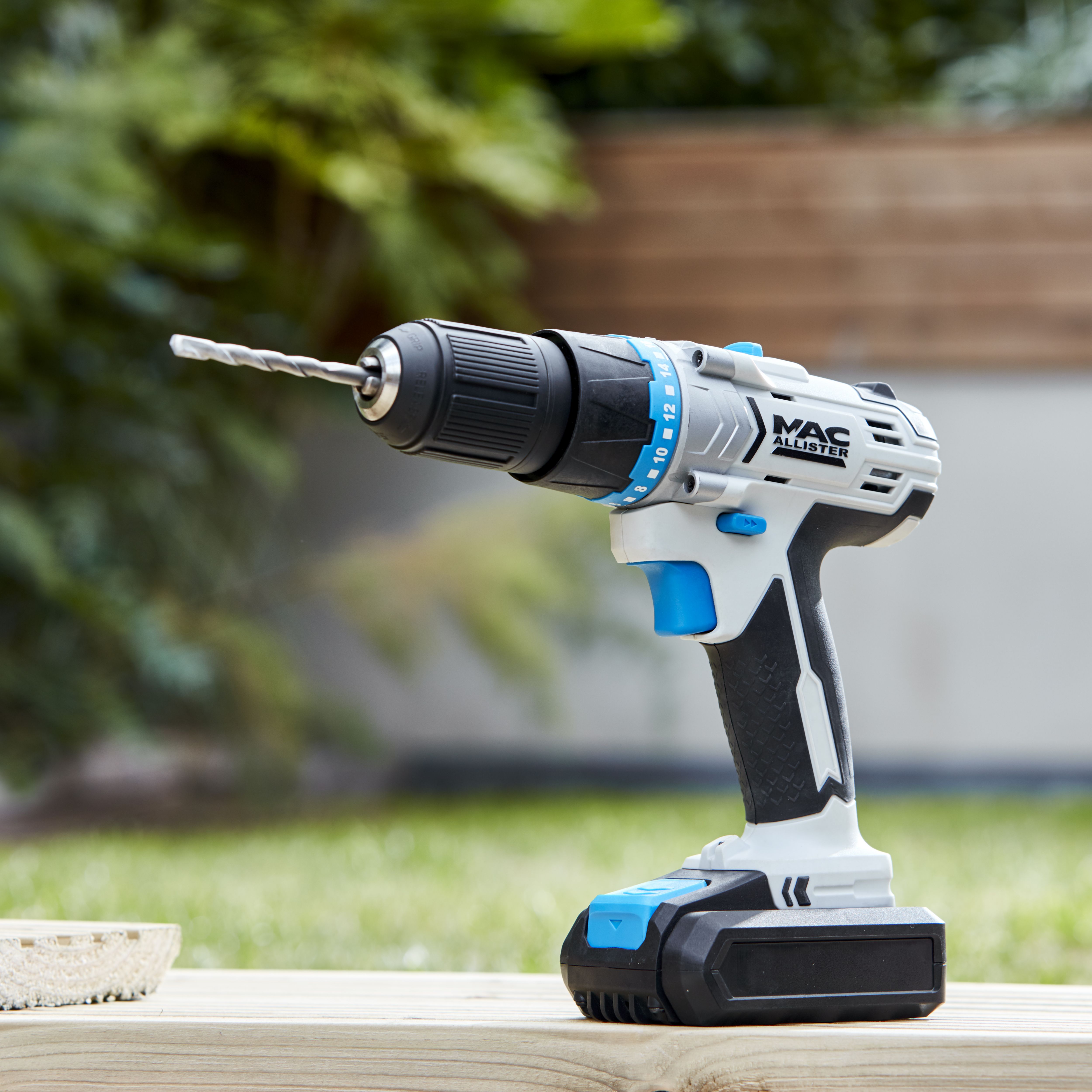 Mac Allister 18V Li ion Cordless Combi drill 1 x 1.5Ah MSCD18 Li 2